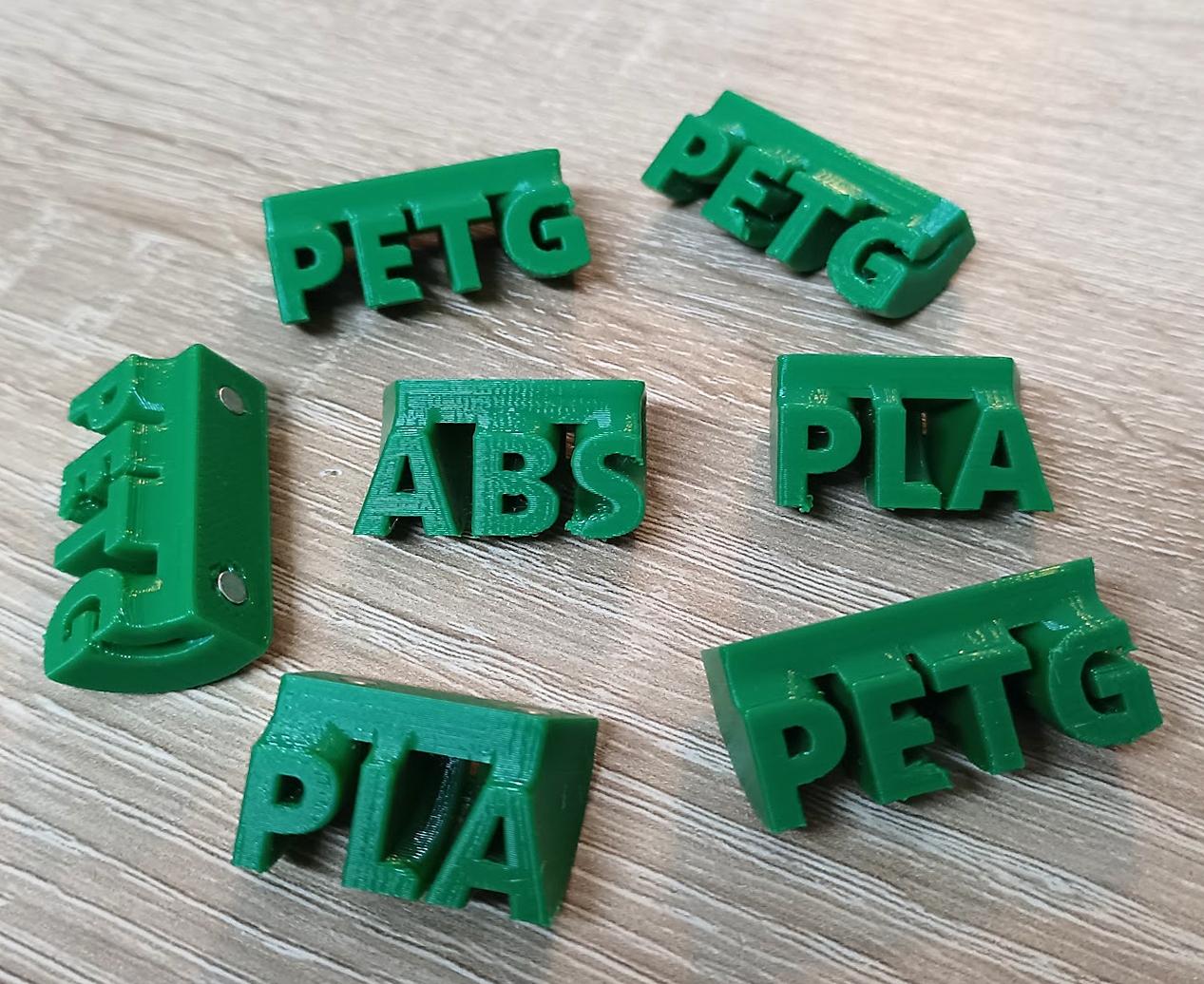 Filament magnetic label by JL Creative Studio | Download free STL model ...