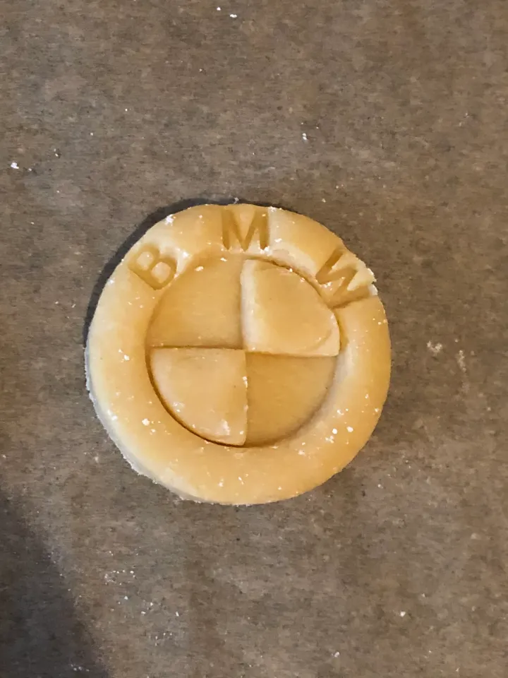 BMW Cookiecutter by Autounion | Download free STL model | Printables.com