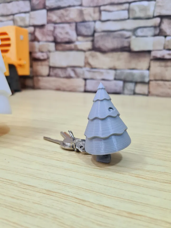Christmas tree keychain with legs by Impresoen3d | Download free STL ...
