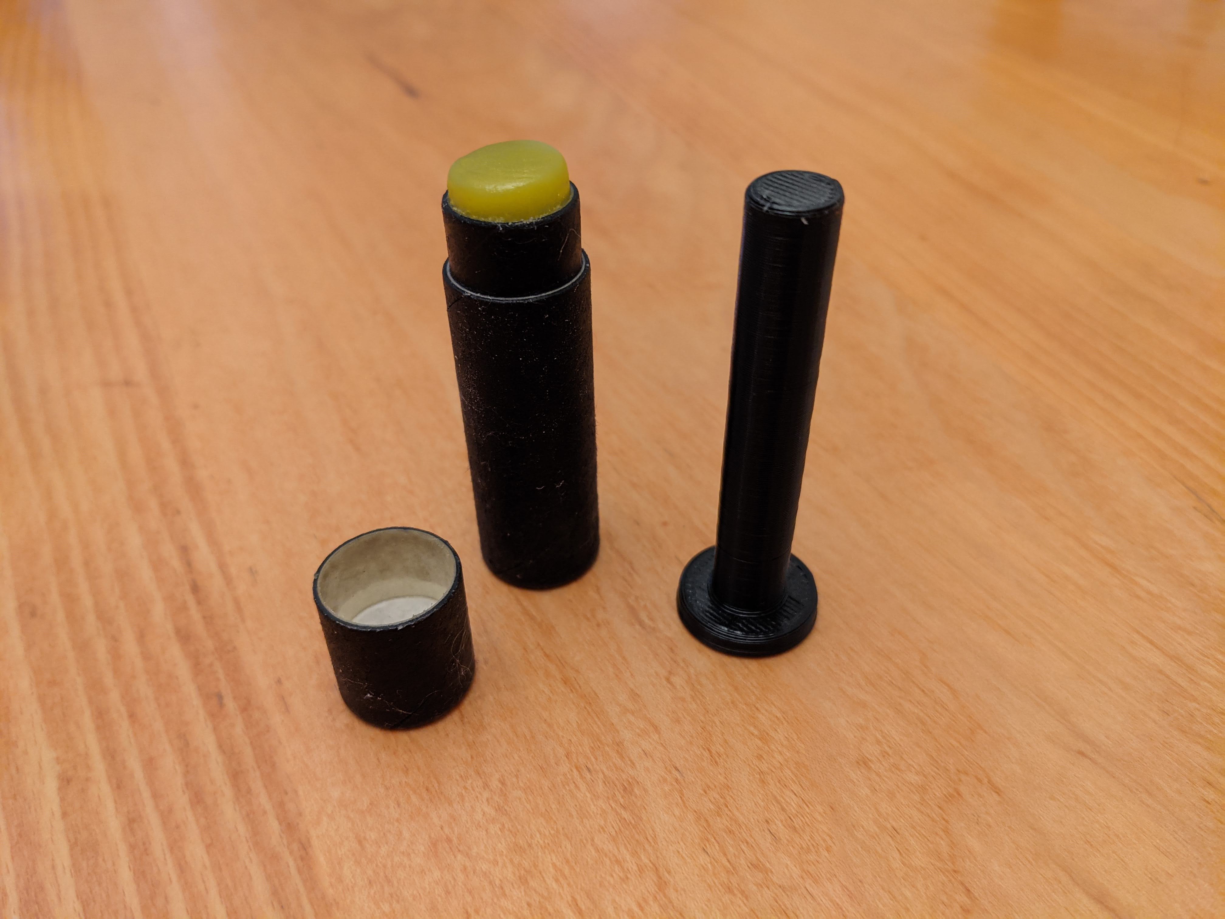 Lip balm tube push rod by Stephanie Cervi Design | Download free STL ...