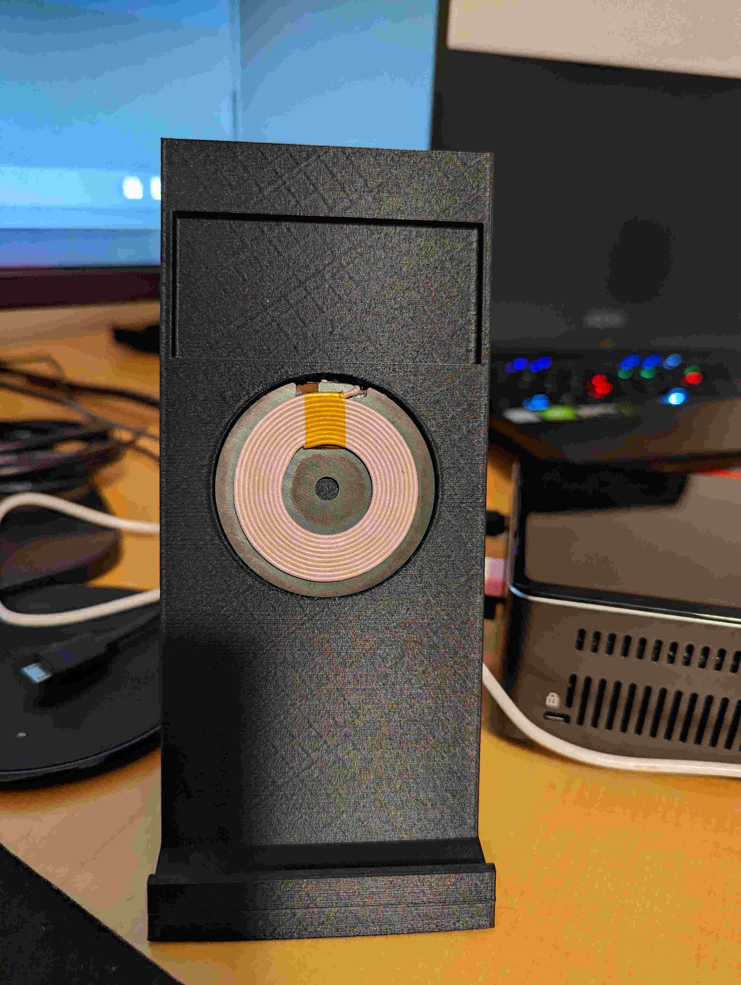Pixel 7 Wireless charger von ramalamadingdong | Kostenloses STL-Modell ...