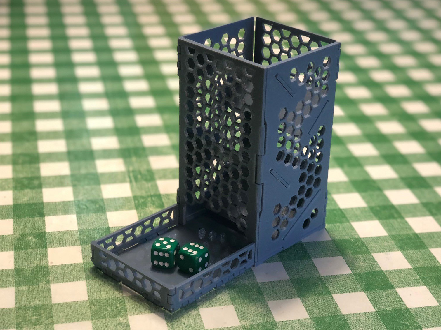 Dice Tower - Folding (Flat-Pack) by Rosti | Download free STL model ...