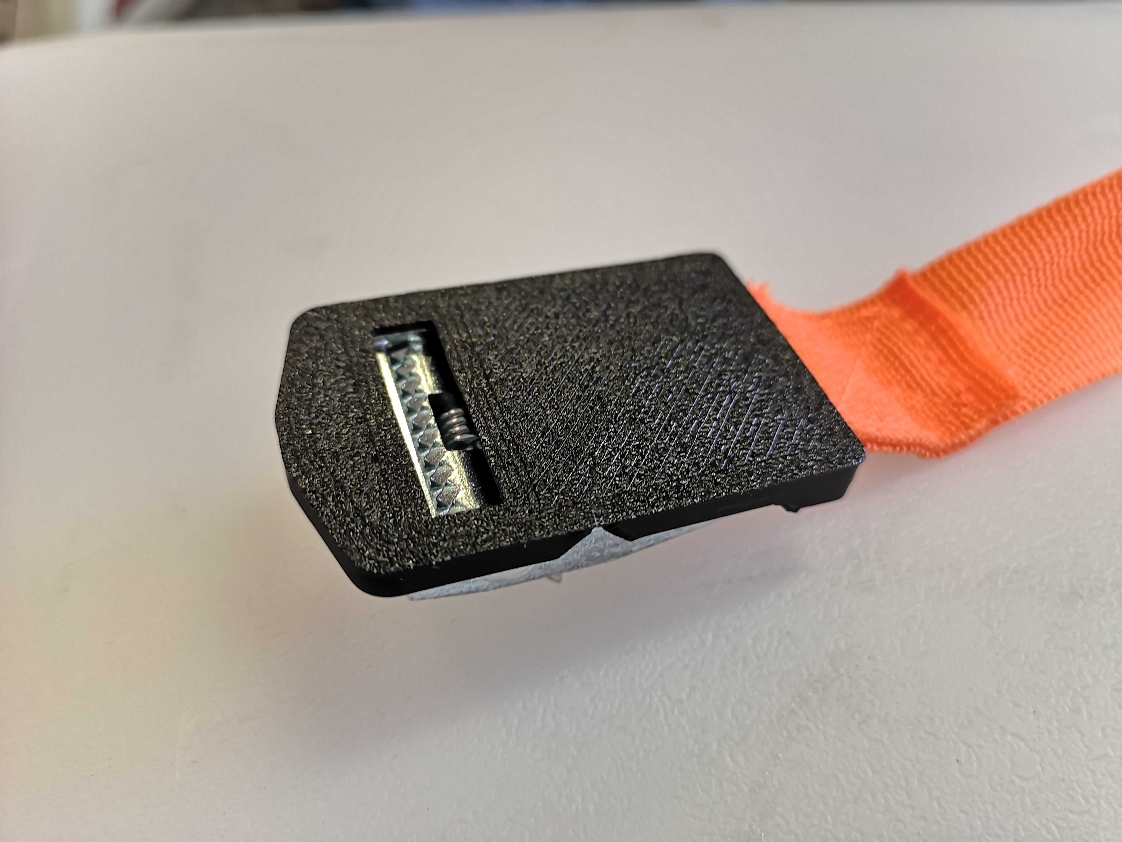 Soft guard for ratchet straps with claw buckle by gexgecko | Download ...