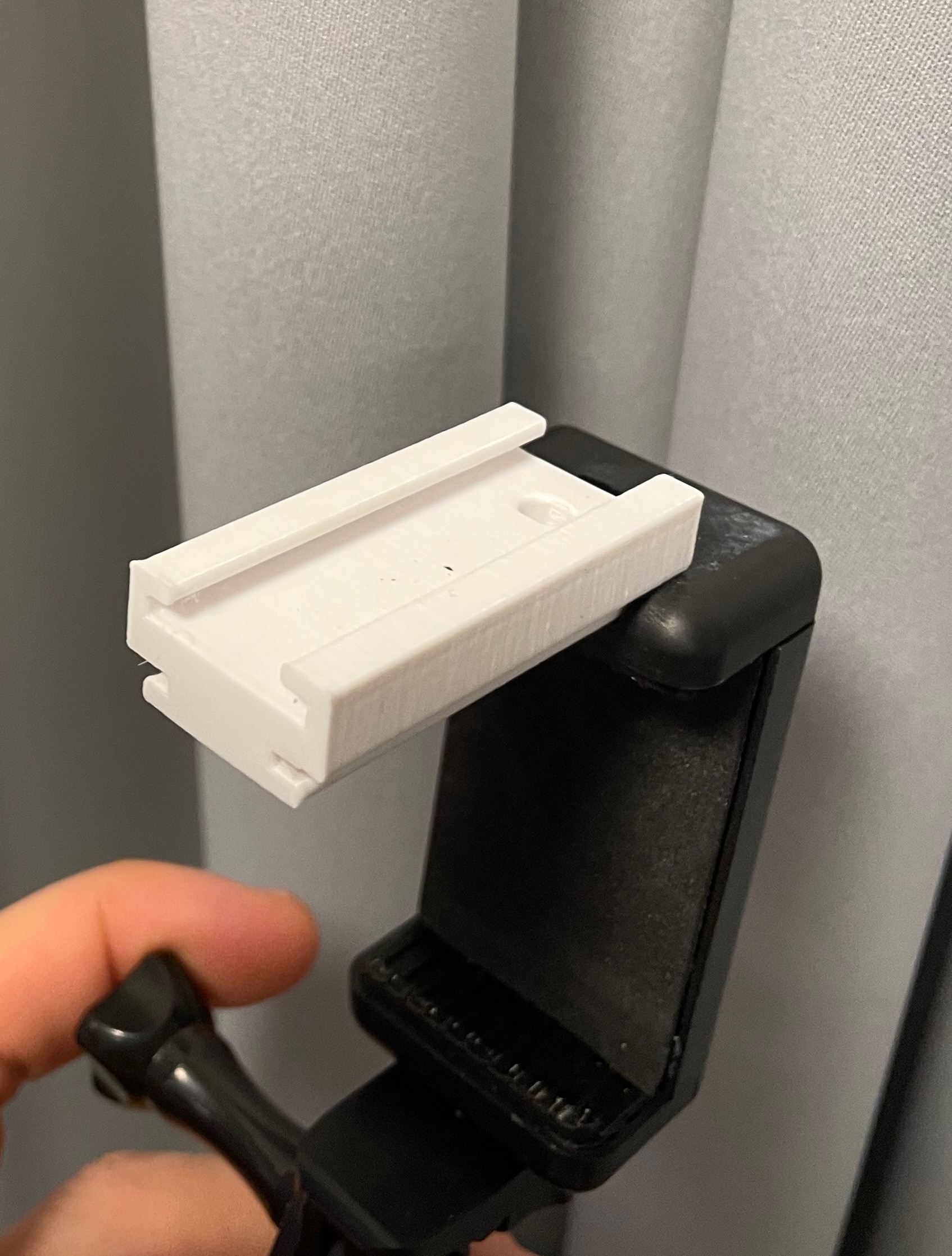 Cold shoe extender by Paddelkraft | Download free STL model ...