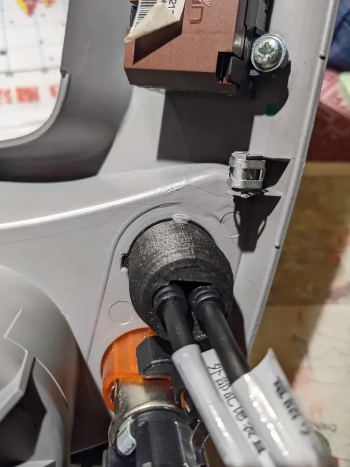 Atoto USB two-ports insert for Fiat Ducato/Citroen Sprinter ligher hole ...