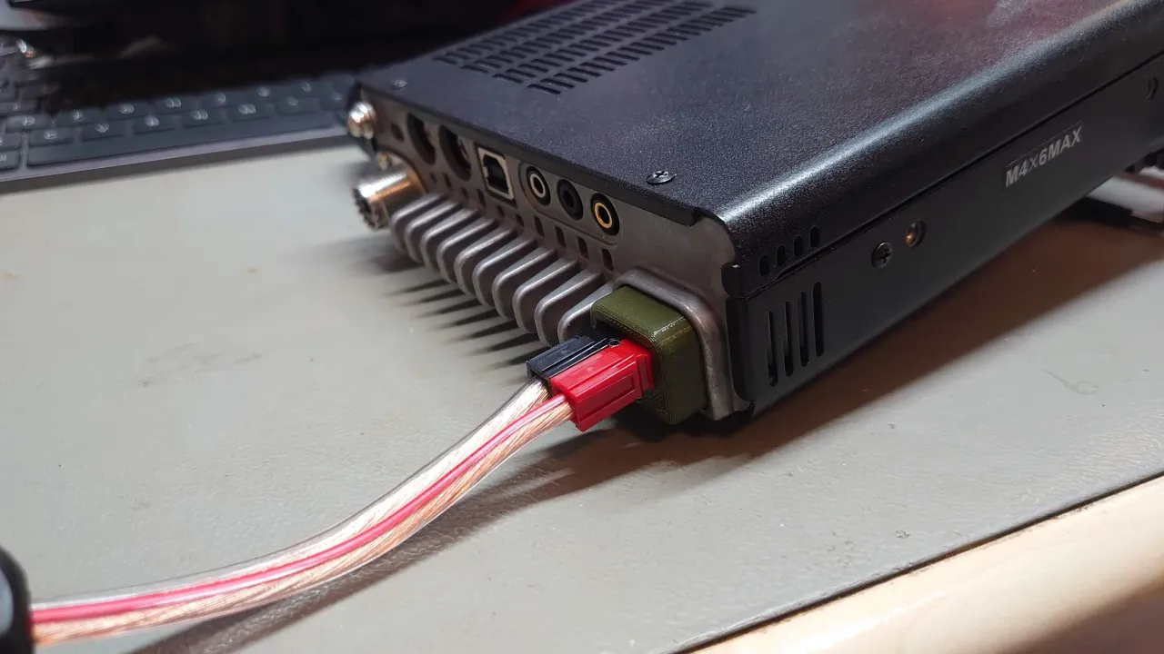 Yaesu FT-891 Anderson PowerPole adapter by Ouwekaas | Download free STL model | Printables.com