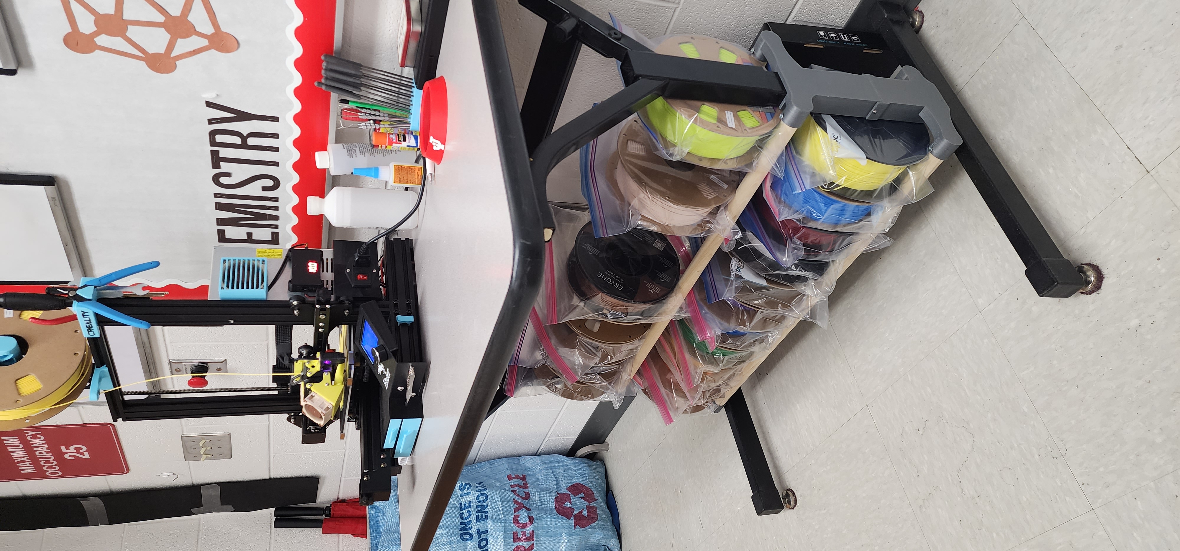 Filament Holder for School desk by erick.siders | Download free STL ...