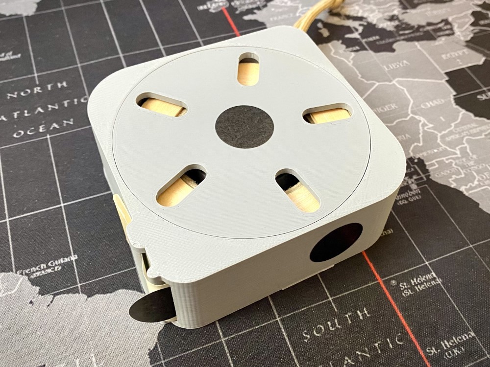 MAK Dyspenser zaklejek do przestrzelin / MAK Target Pasters Dispenser ...