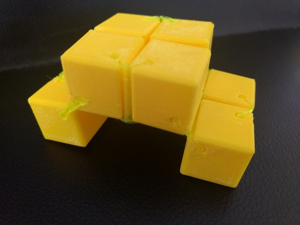fidget cube with flexible hinges by schuetzi99 | Download free STL ...