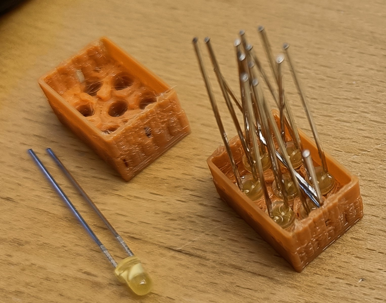 7-segment 3D-printed display for 3mm leds in Openscad by Sveinar ...