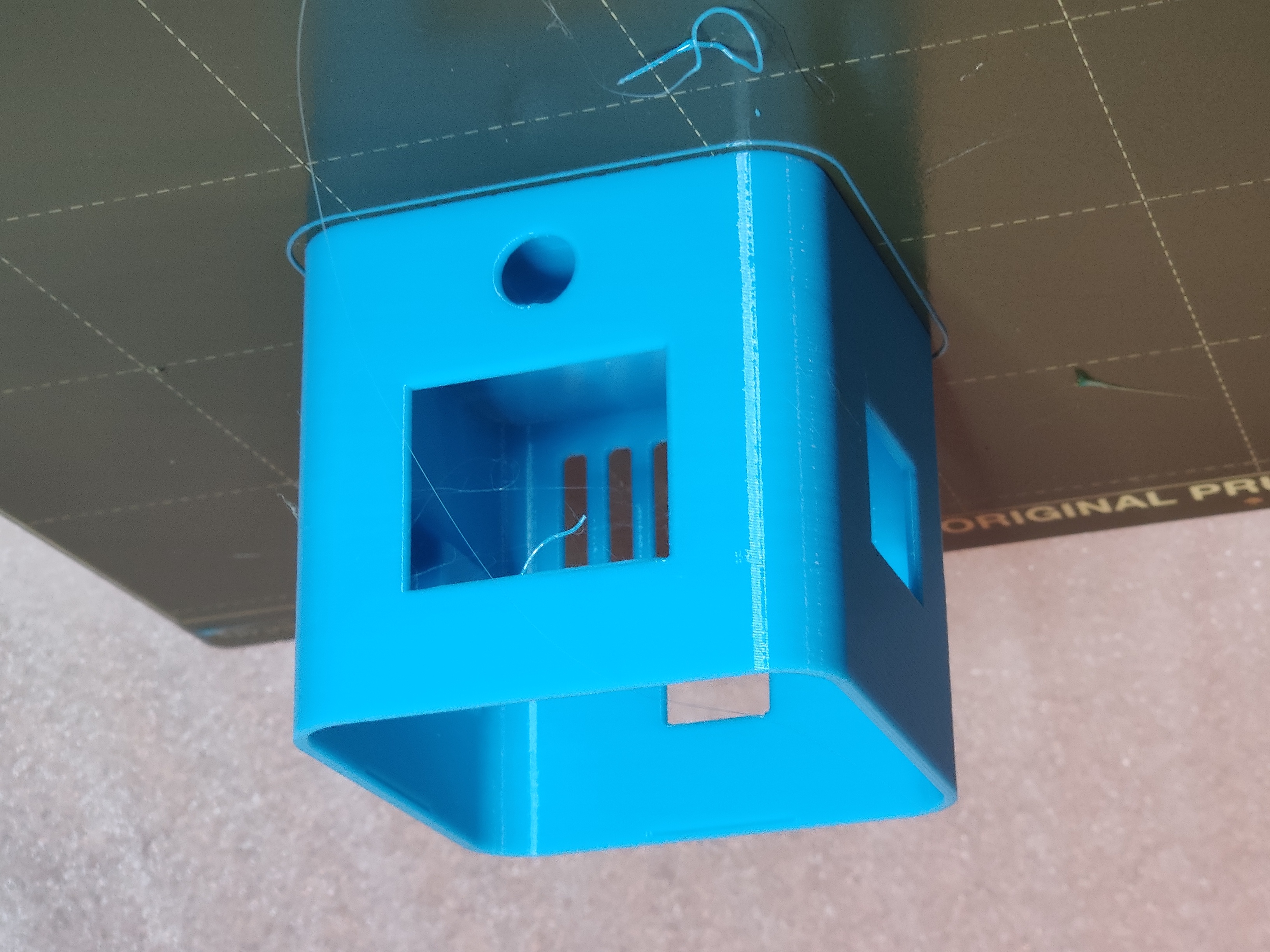 Sensor Case with Presence Detection, CO2 Meter, Lux and Climate by ...