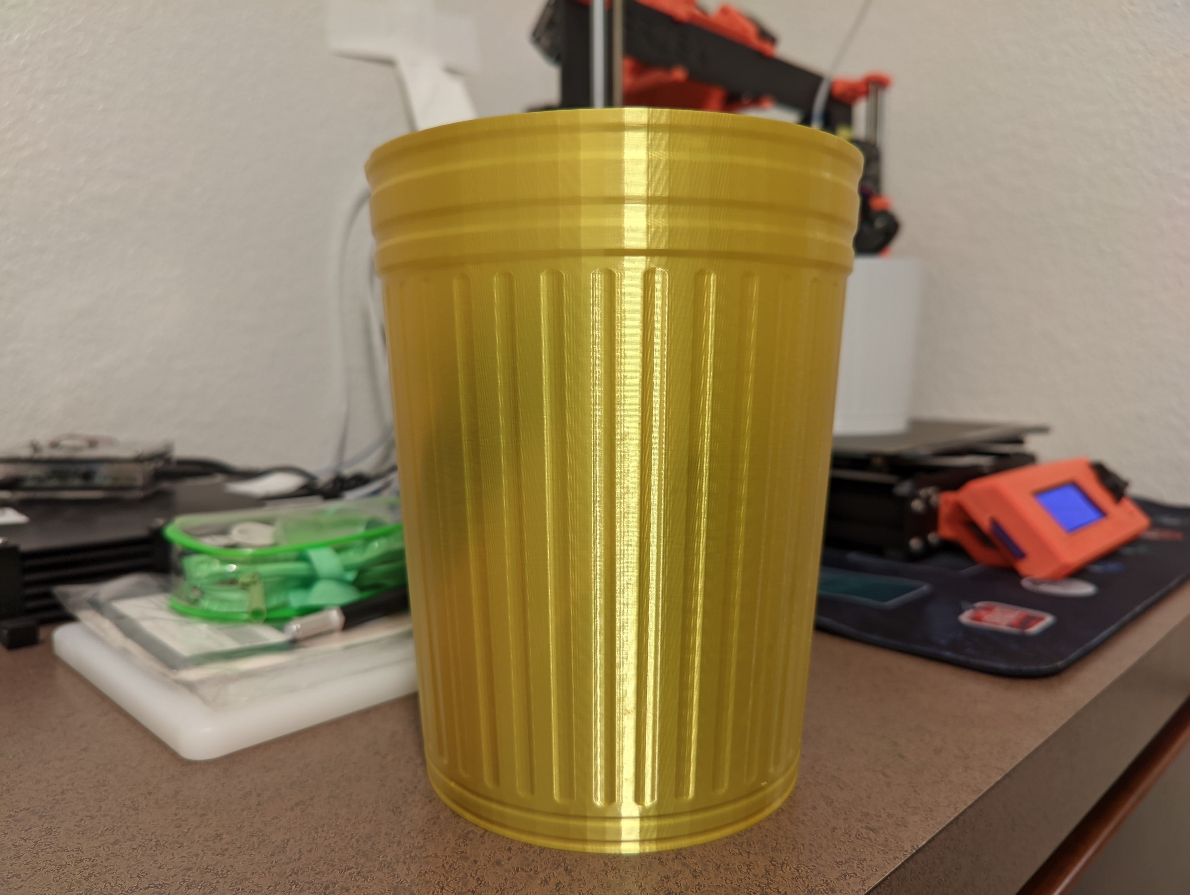 Galvanized Trash Can (vase mode print) by btadeus | Download free STL ...