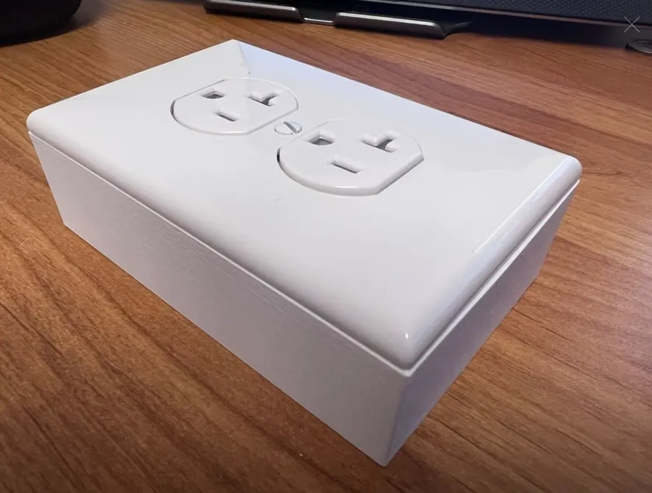Surface Mount Electrical Outlet Box (110V US) by Road | Download free STL model | Printables.com