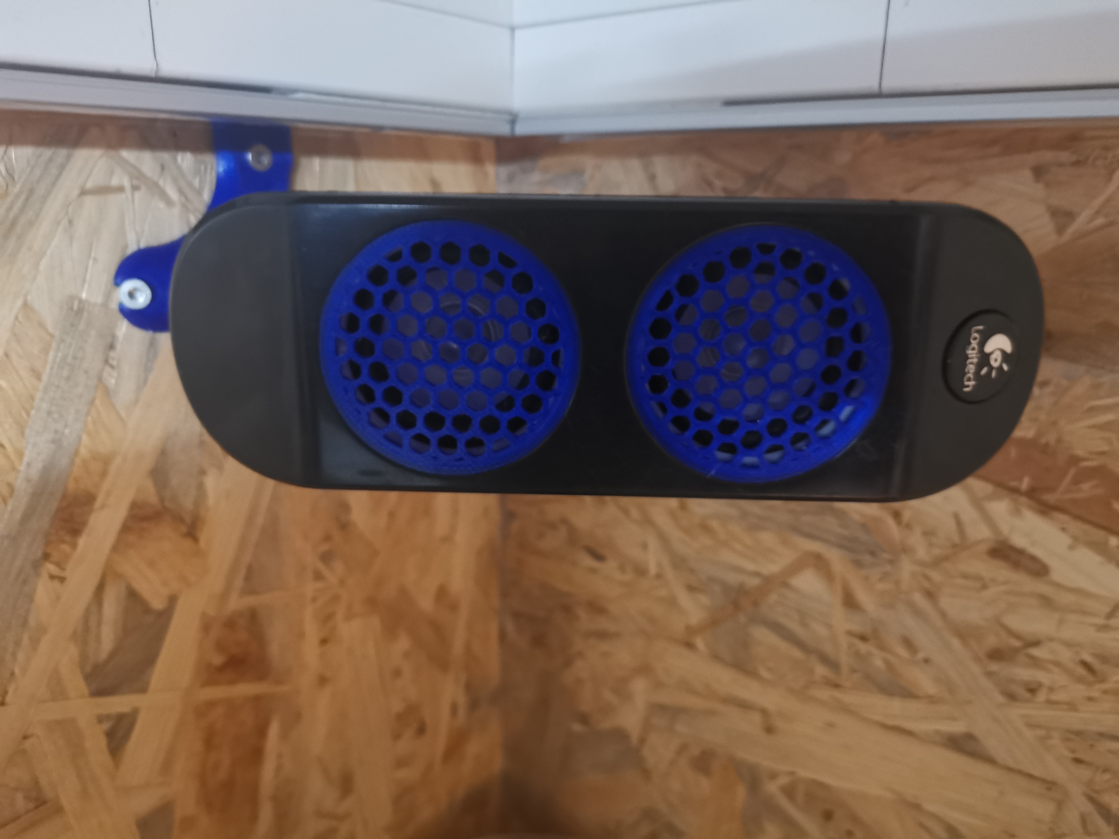 HexCover for Logitech X-530 Surround Speakers by Chris | Download free ...
