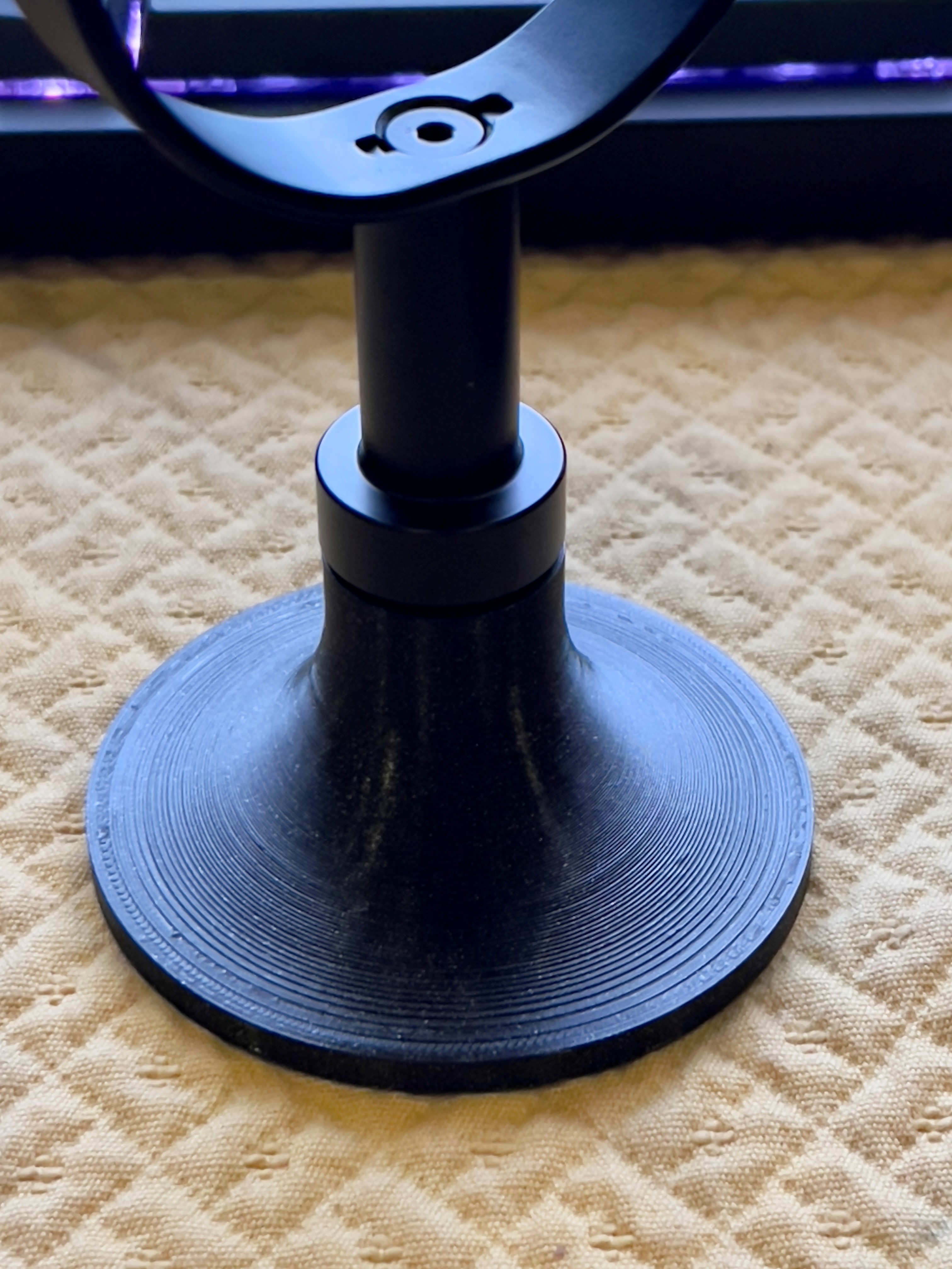 Shure MV7 Stand - Short by Exx-on | Download free STL model ...