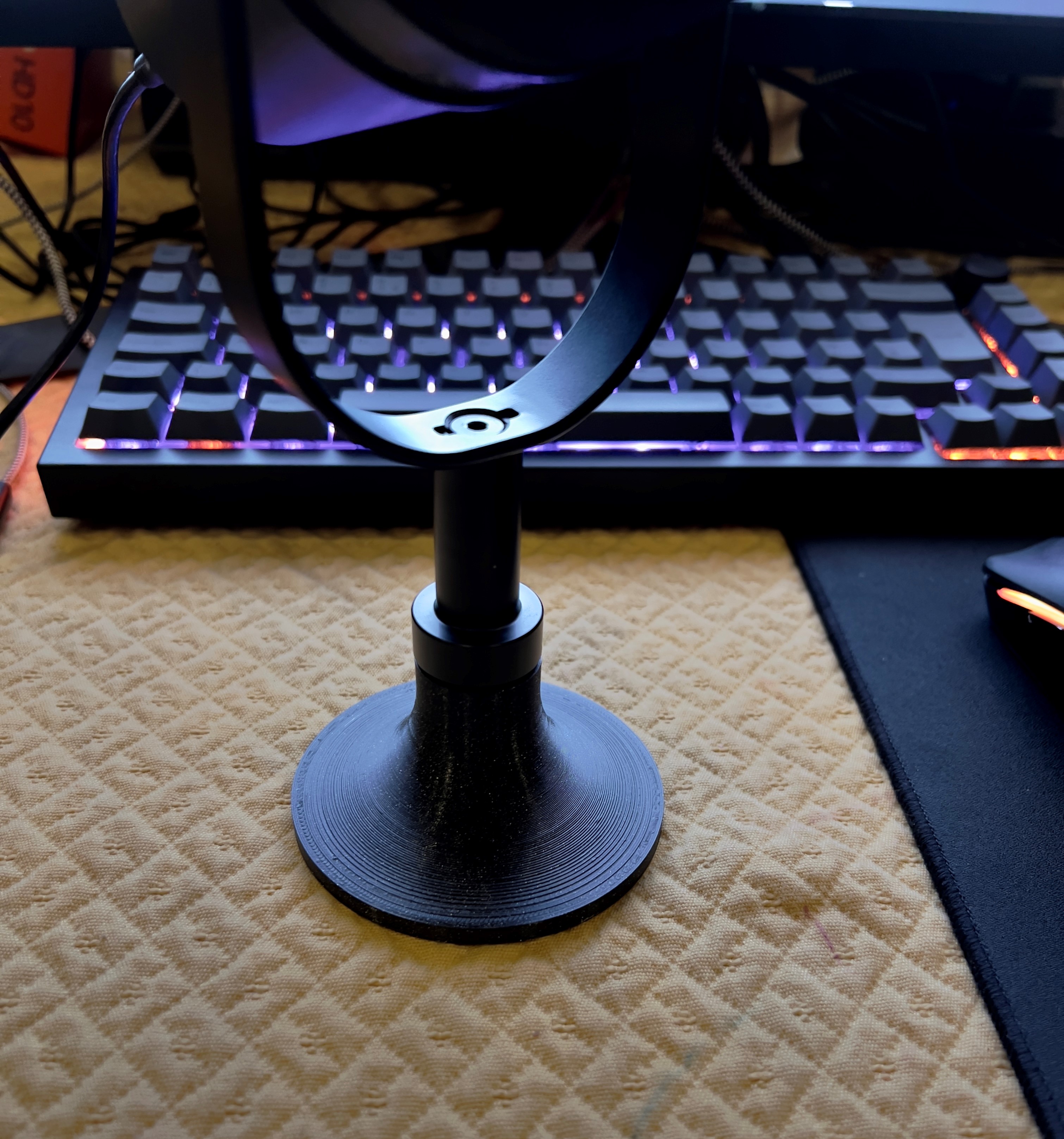 Shure MV7 Stand - Short by Exx-on | Download free STL model ...