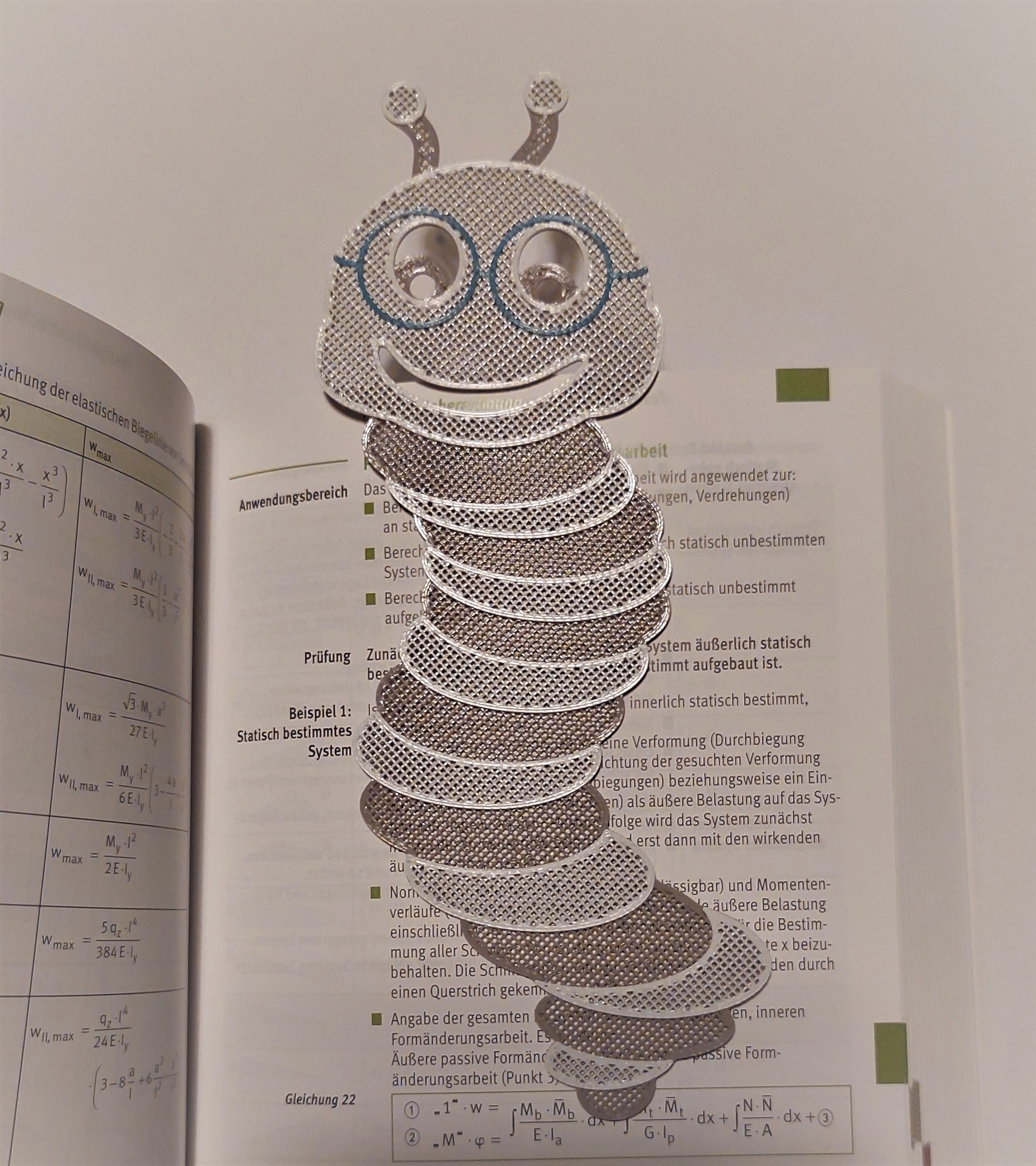 Bücherwurm - Bookworm von Joaelso | Kostenloses STL-Modell ...