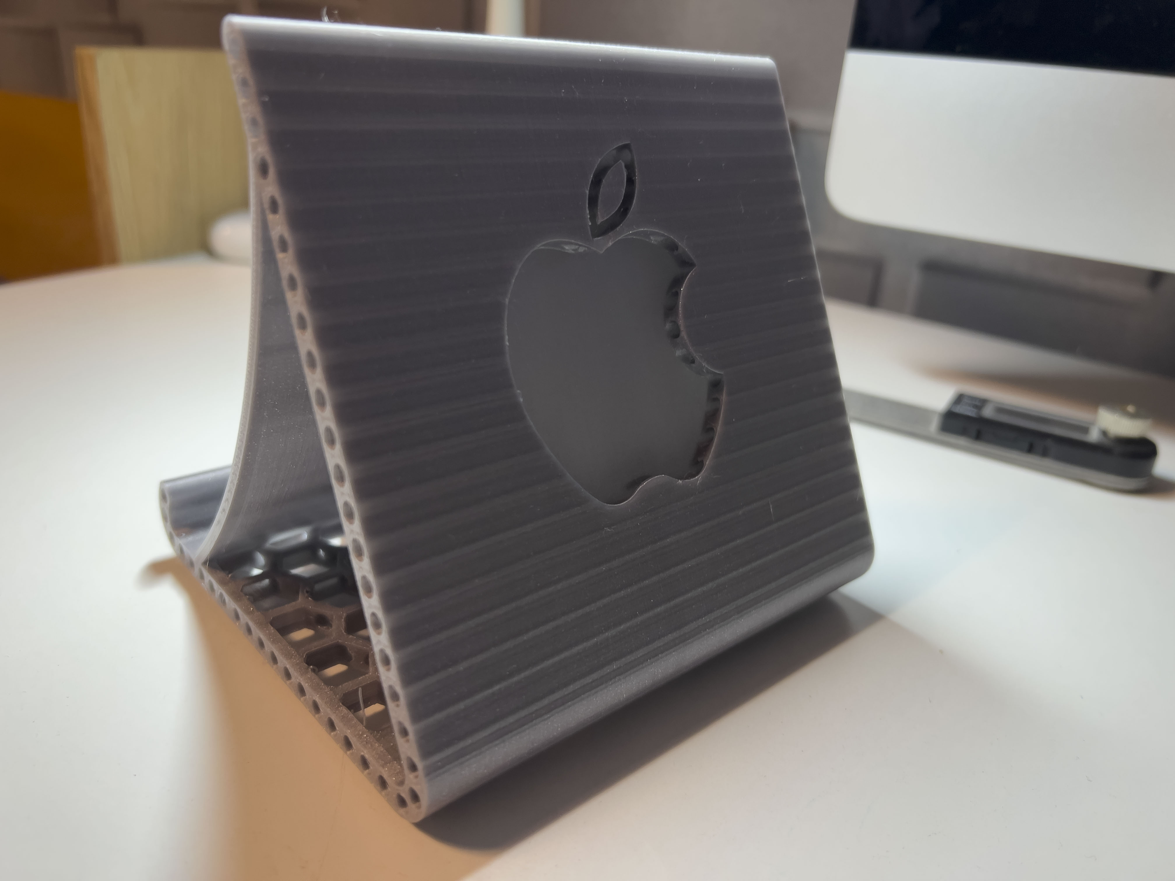 IPAD STAND by radoslawo | Download free STL model | Printables.com