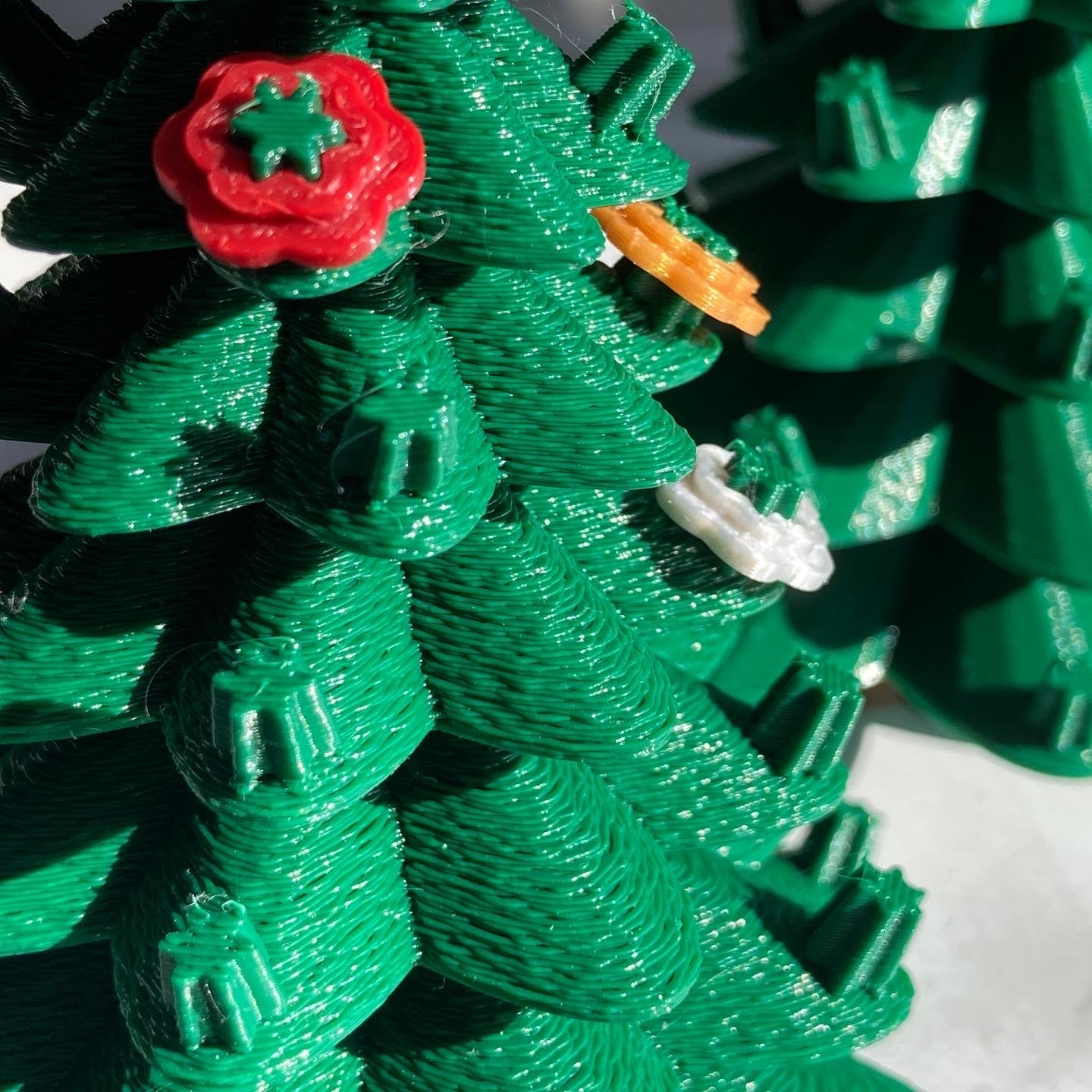 Stacking Tree with Detachable Flowers von PenolopyBulnick | Kostenloses ...