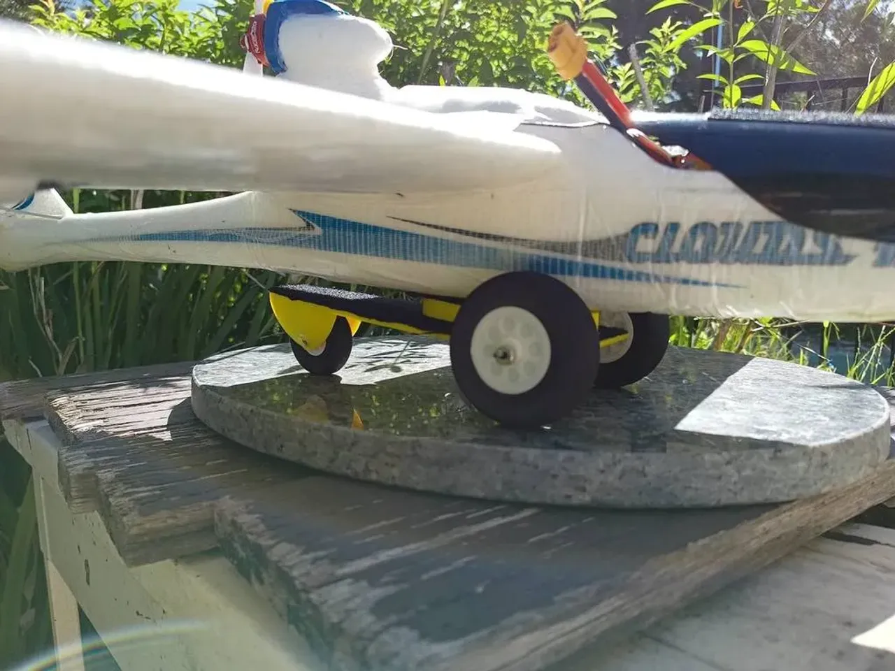 RC airplane dolly/trolley by Jangy | Download free STL model ...