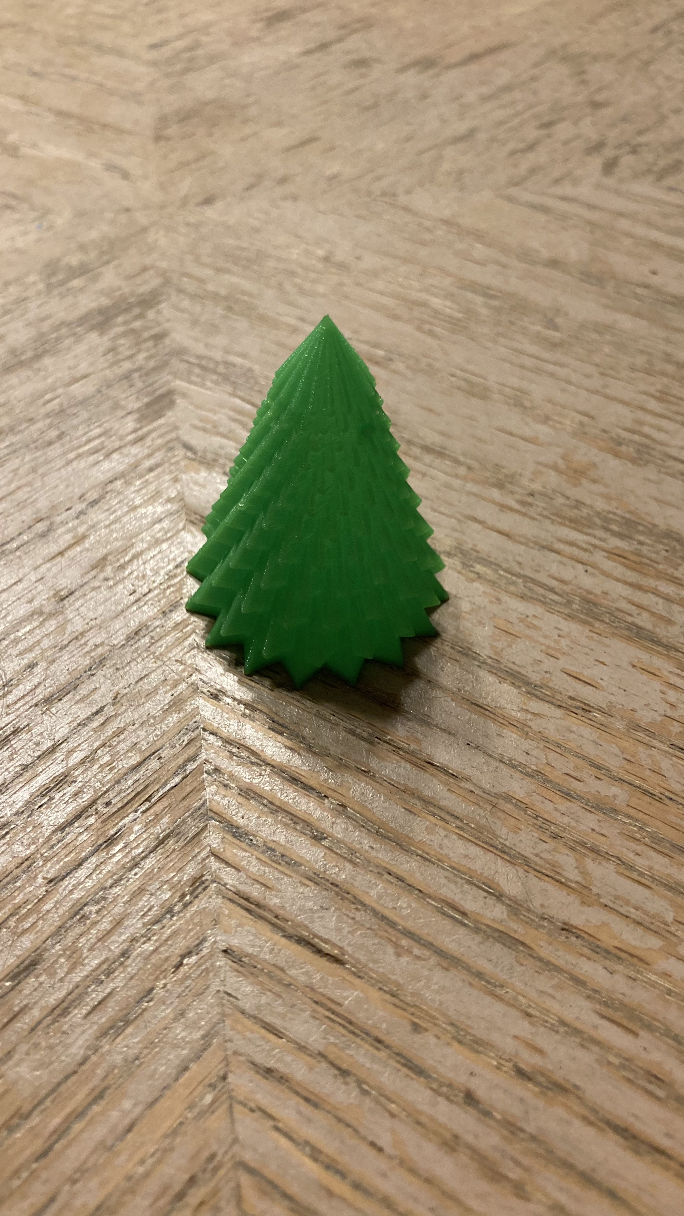 Spiky twisted vase mode Christmas tree by SnobbishGoose | Download free ...