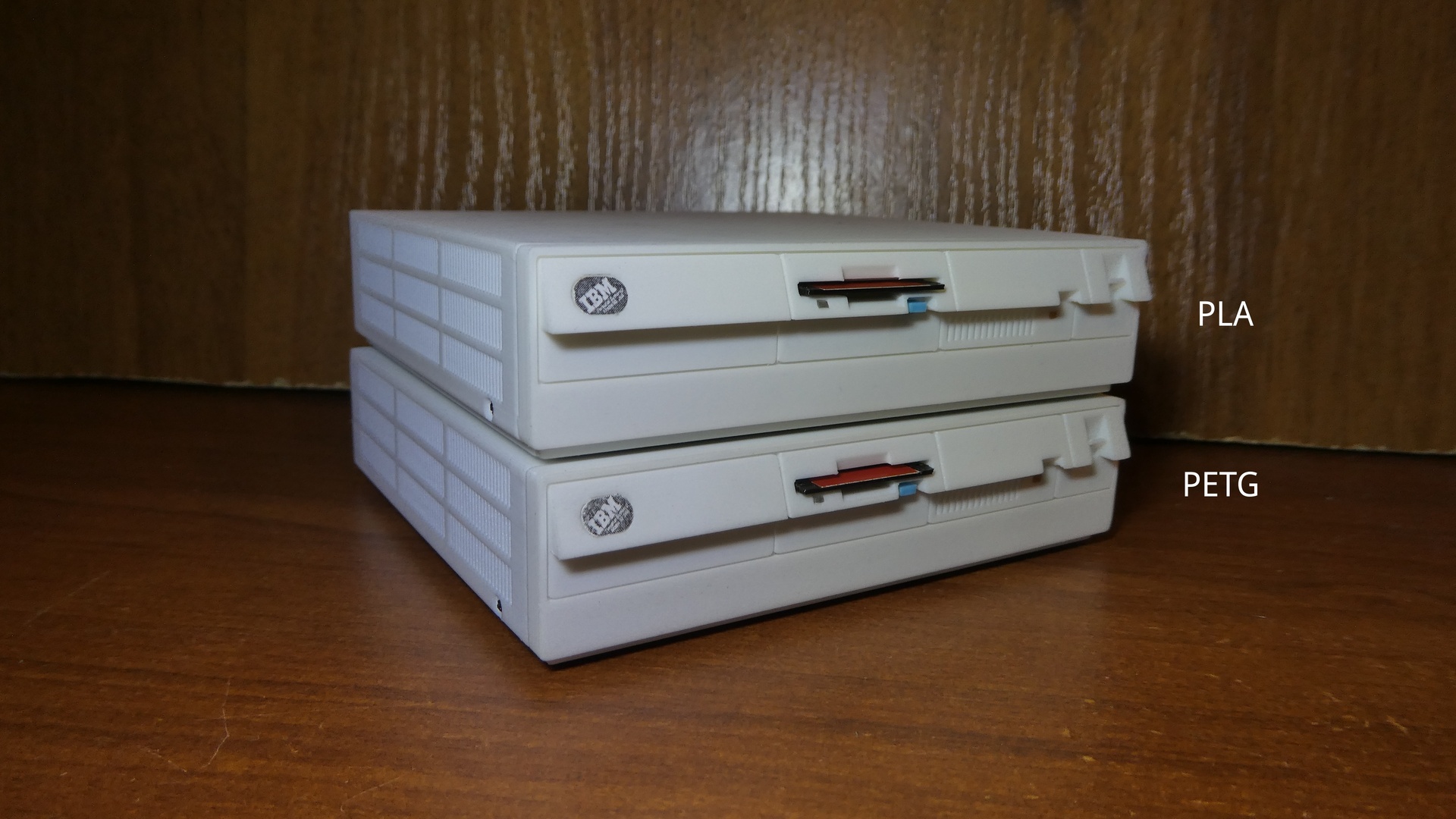 IBM PS/2 Model 30 286 (1:4 scale model with a box for small stuff) by ...