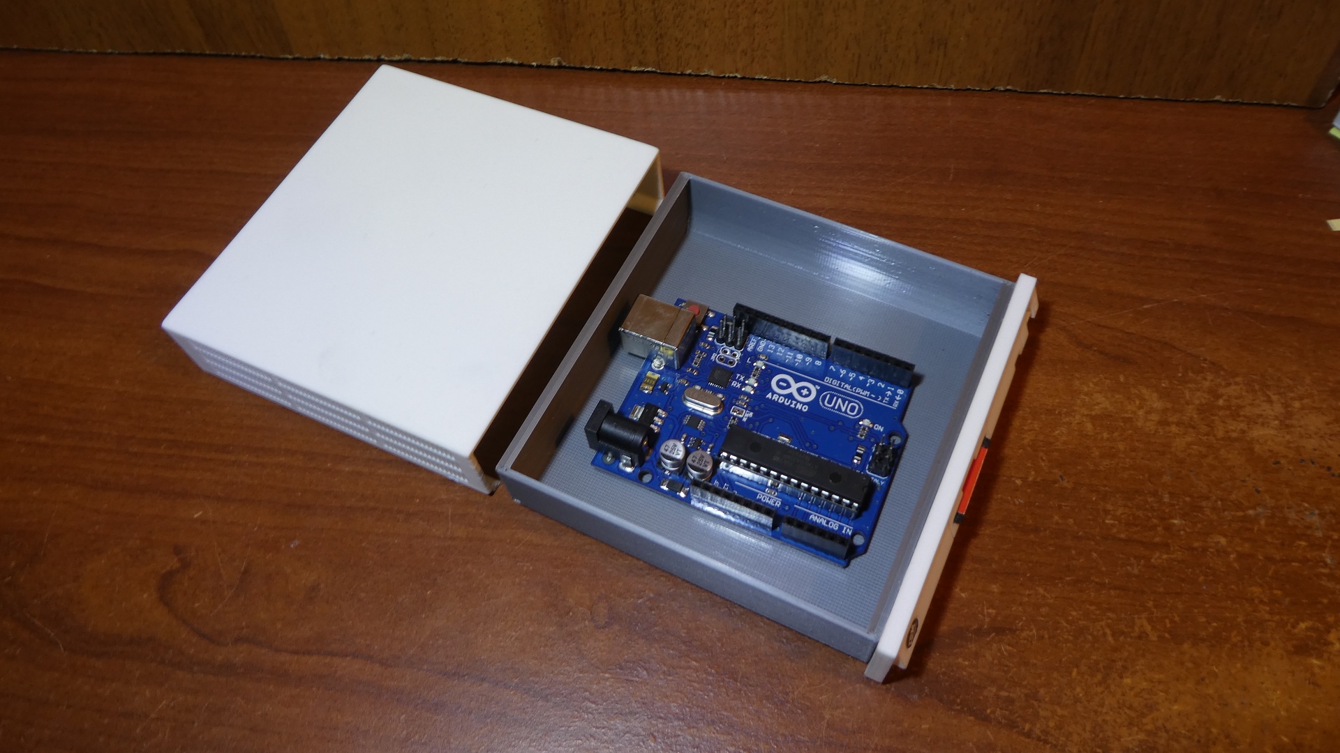 IBM PS/2 Model 30 286 (1:4 scale model with a box for small stuff) by ...