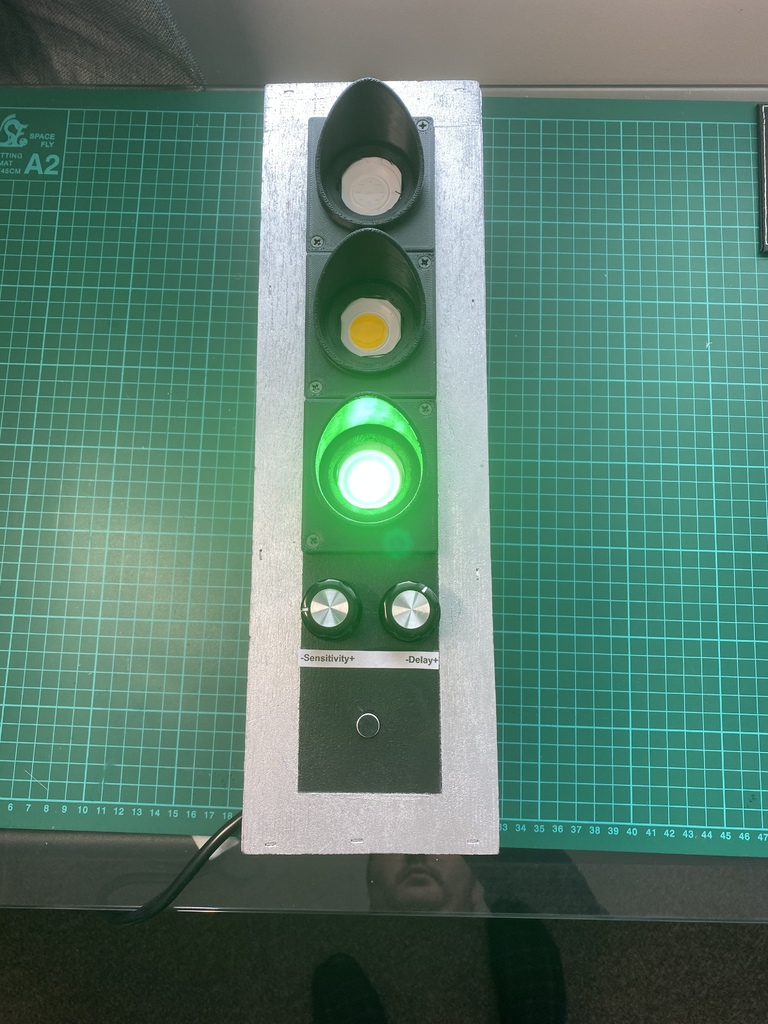 Traffic Light VU Meter by nano | Download free STL model | Printables.com