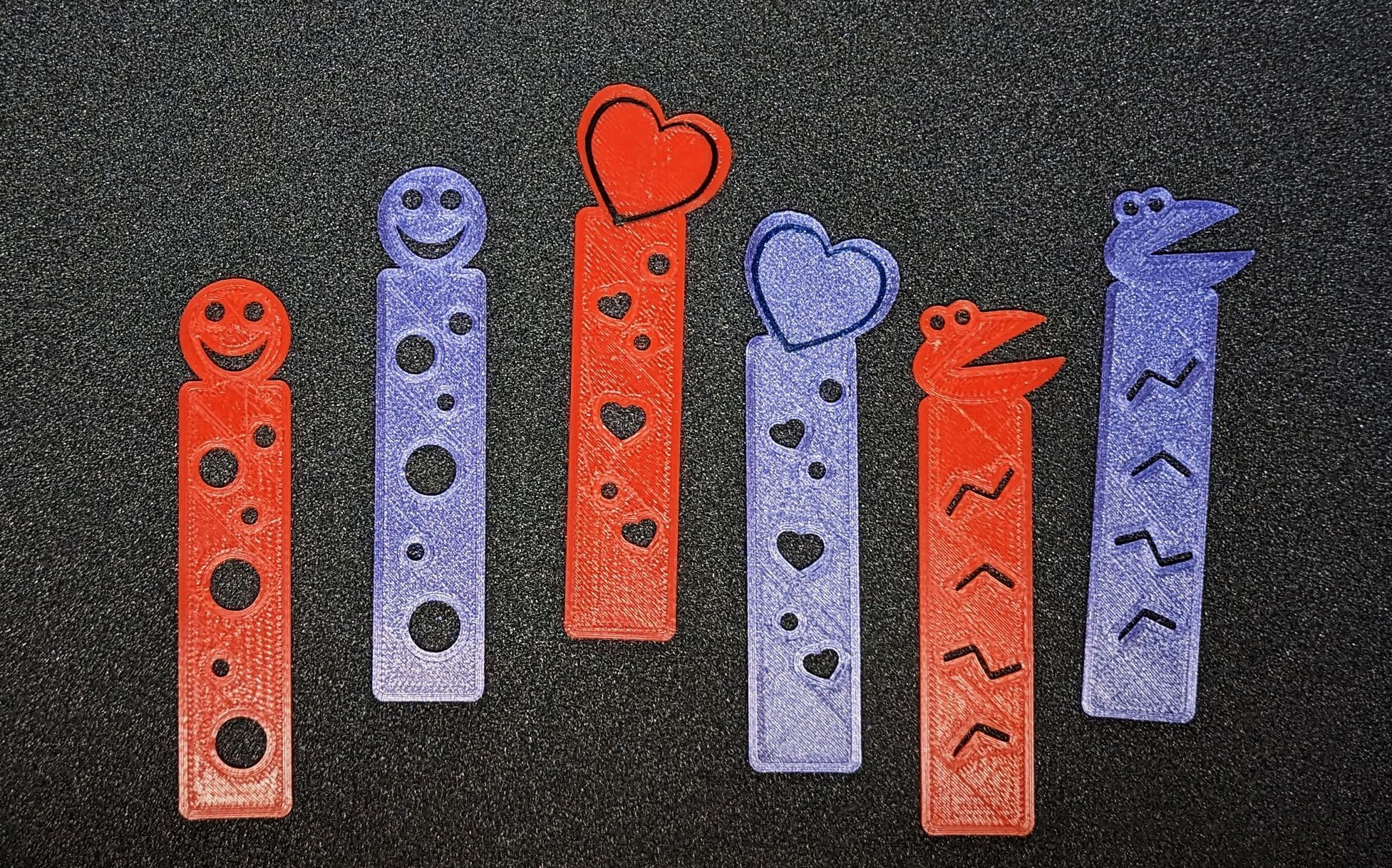 Simple to print Bookmarks with Heart, Frog and Smiley Shapes by ...