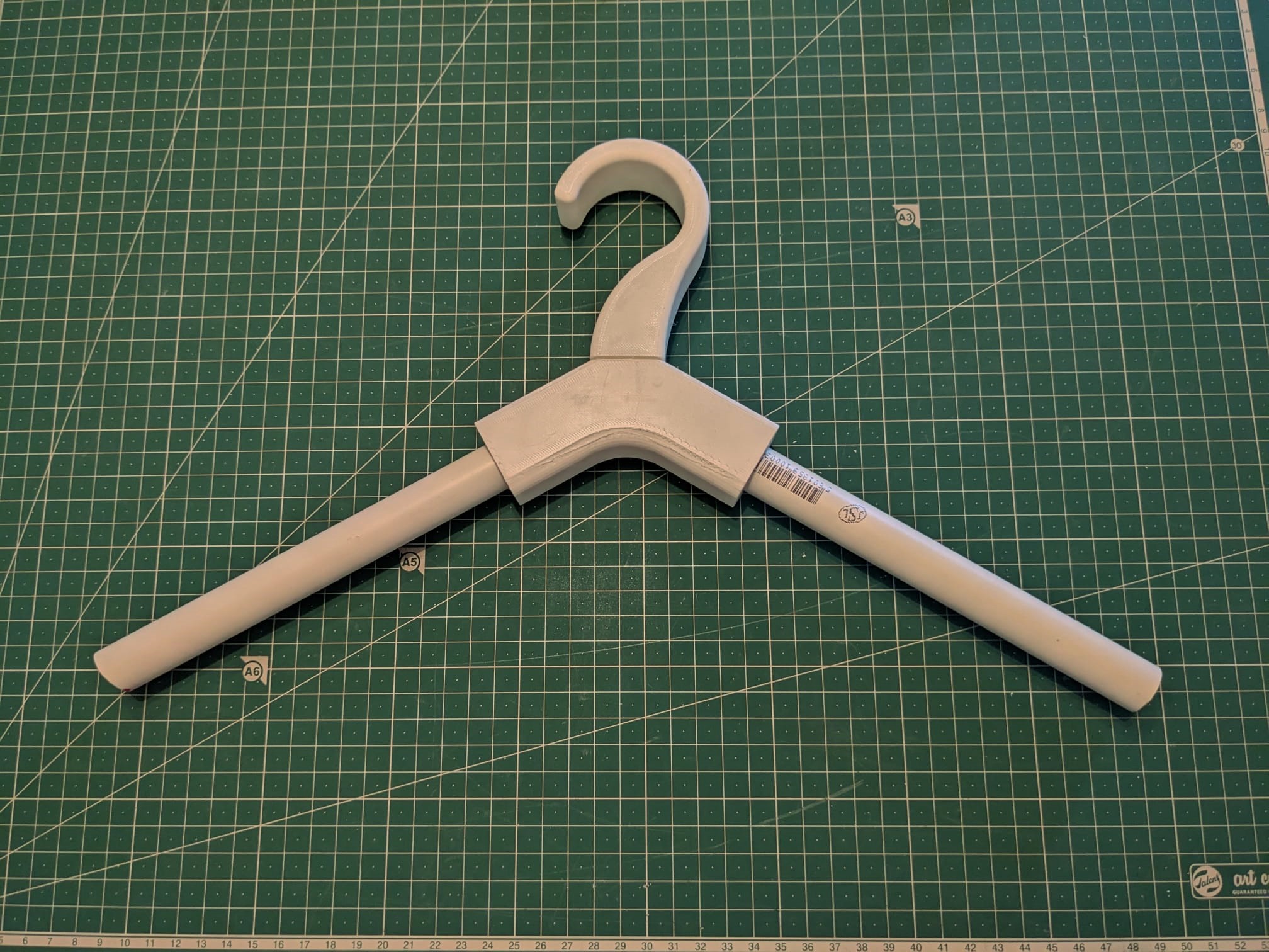 Heavy Duty Rotable Hook Hangers by Fran Gaur | Download free STL model ...