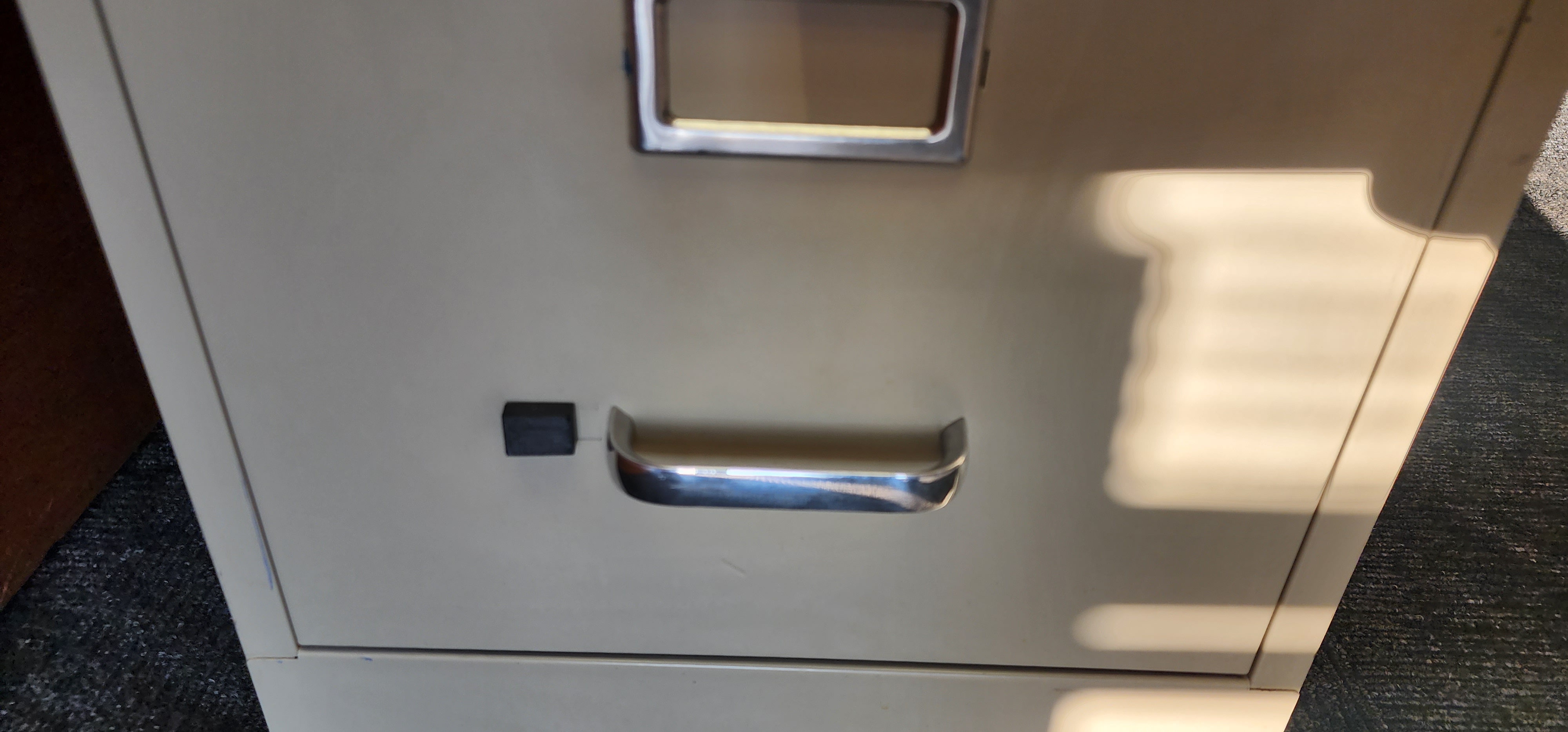 Filing Cabinet Thumb Latch by Josh_Your_IT_Guy | Download free STL ...