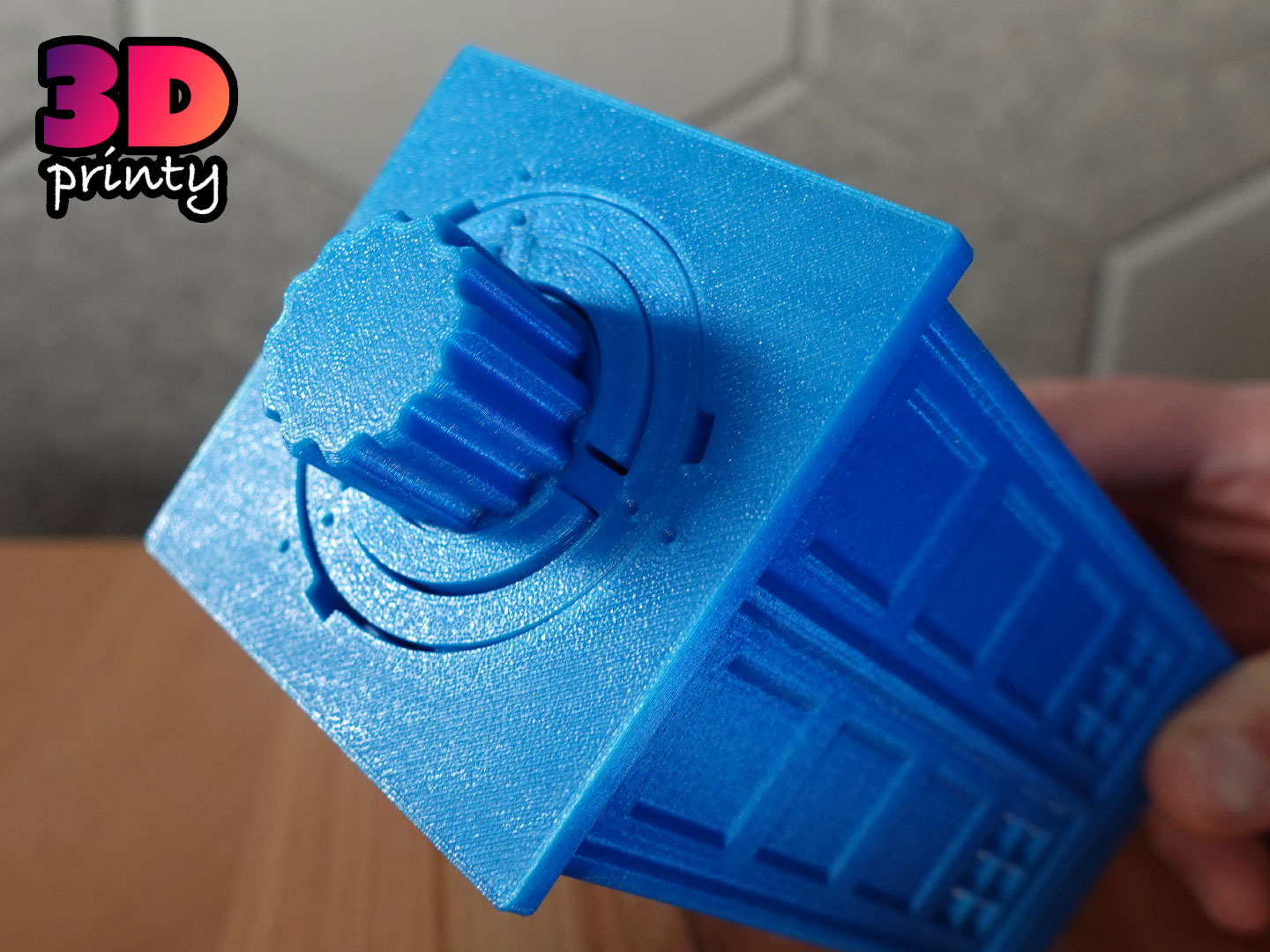 Print-in-Place Twisty Puzzle - TARDIS by 3D Printy | Download free STL ...