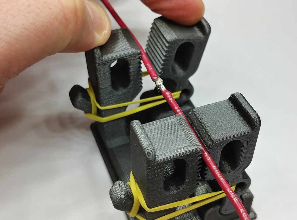 Soldering Helping Hands (quicker print) by Mistertech | Download free ...
