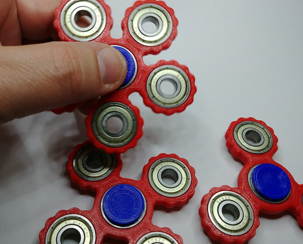 3, 4, and 5 Planet Fidget Spinners by Mistertech | Download free STL ...