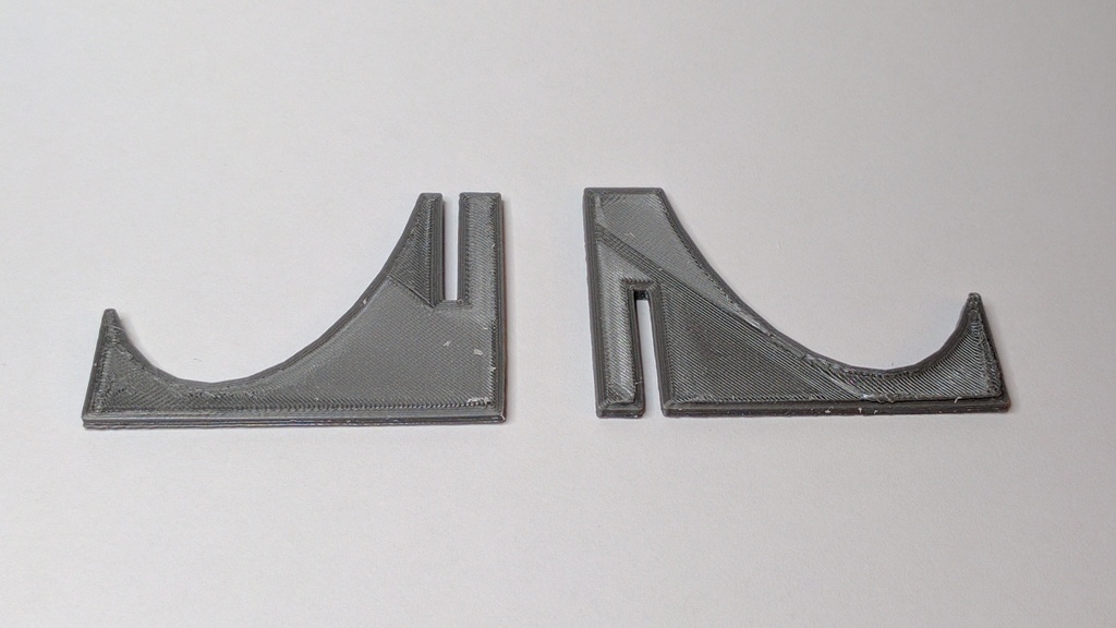 Credit Card Sized Smartphone Stand by Mistertech | Download free STL ...