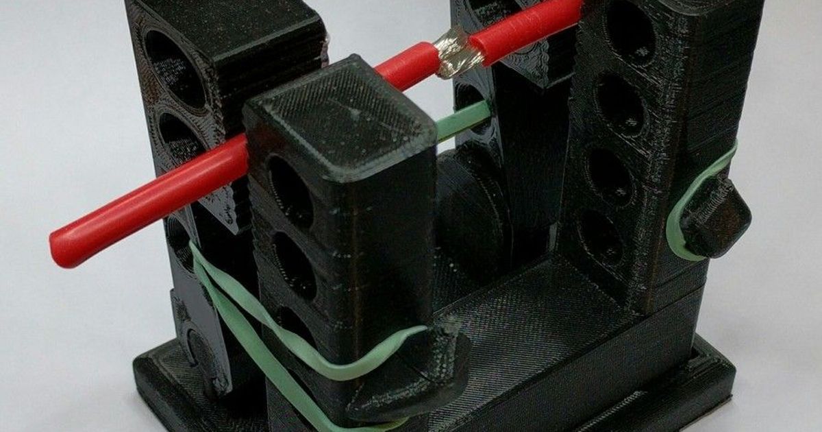 Soldering Clamp (Helping Hands) by Mistertech | Download free STL model ...