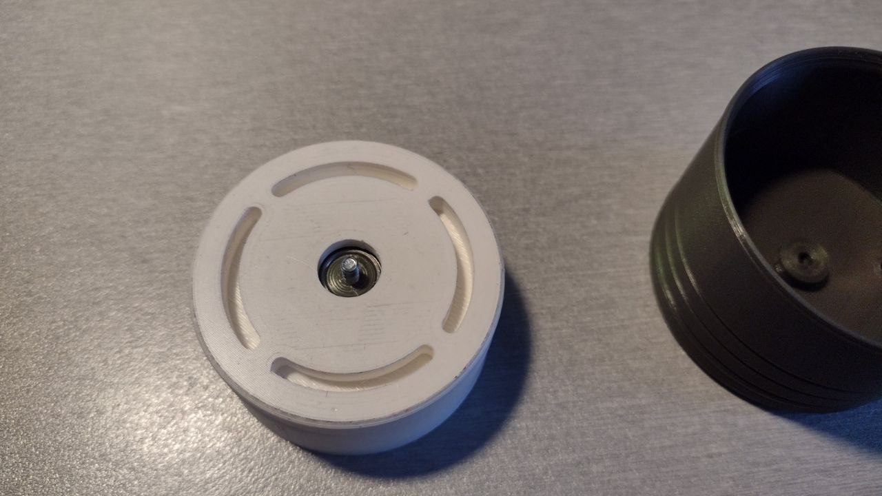 Slightly overengineered screw cap lock by Janek | Download free STL ...