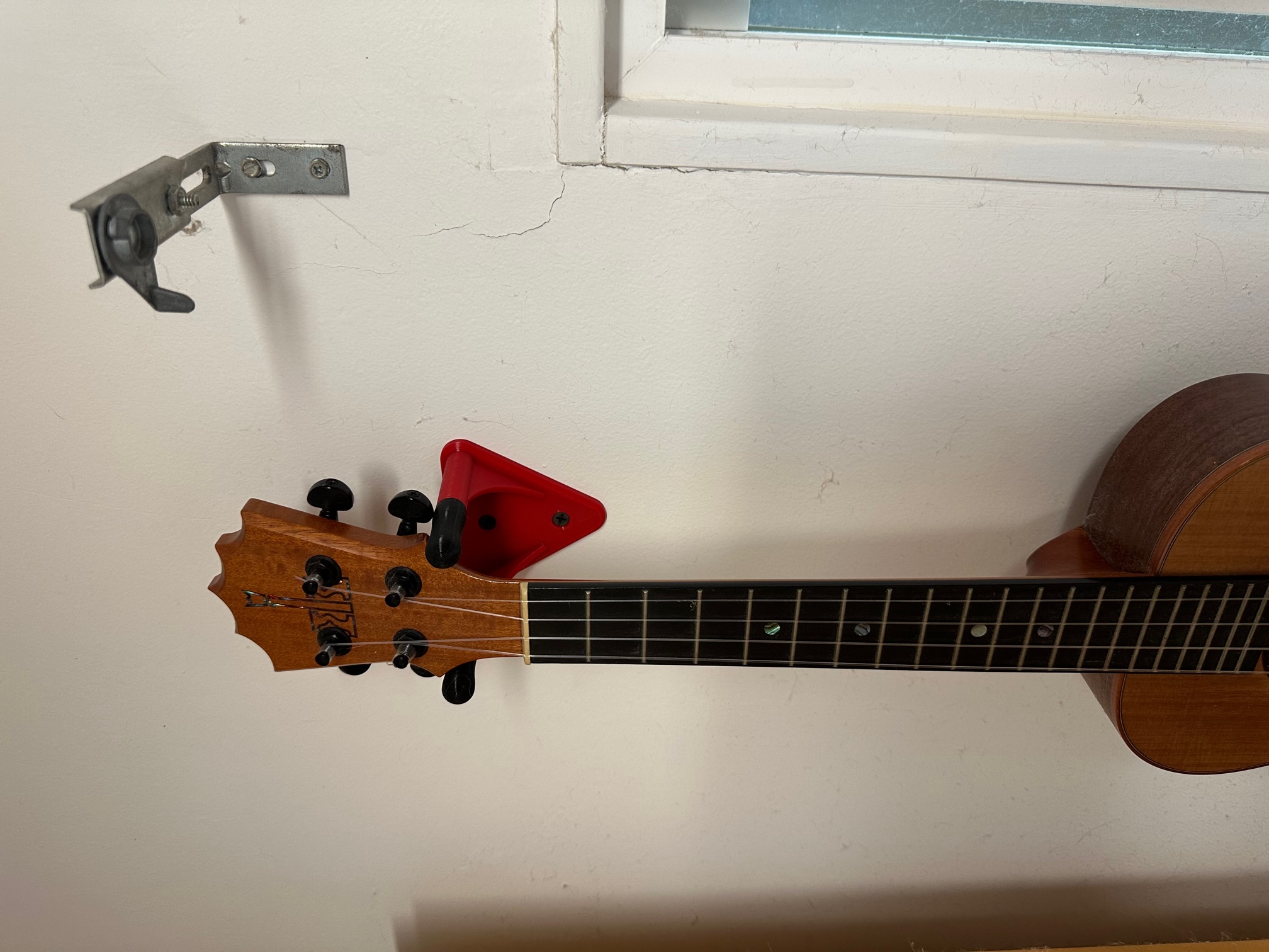 Ukulele wall hanger by Poccha | Download free STL model | Printables.com