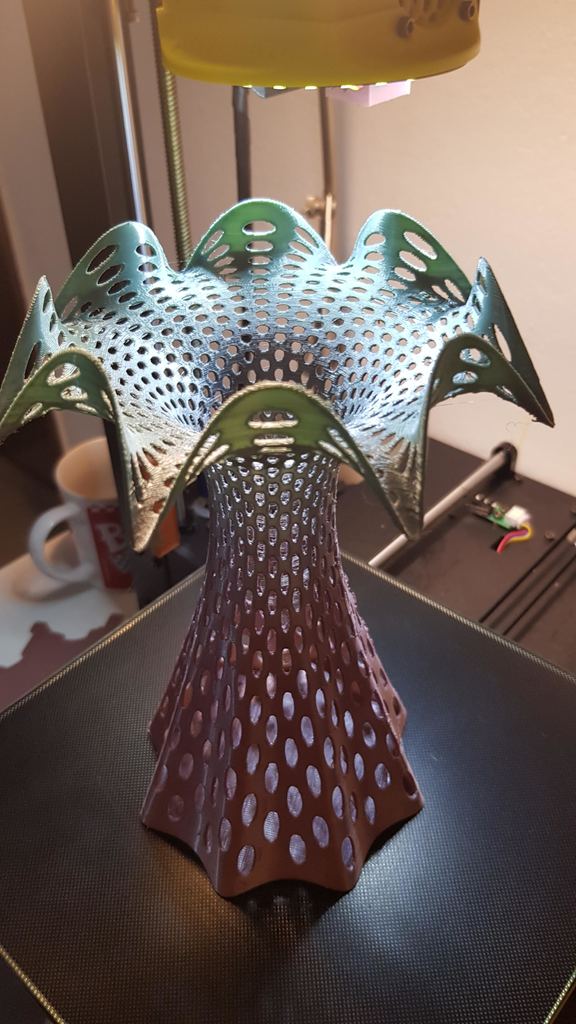 Lady in lila by Sergiu_I | Download free STL model | Printables.com