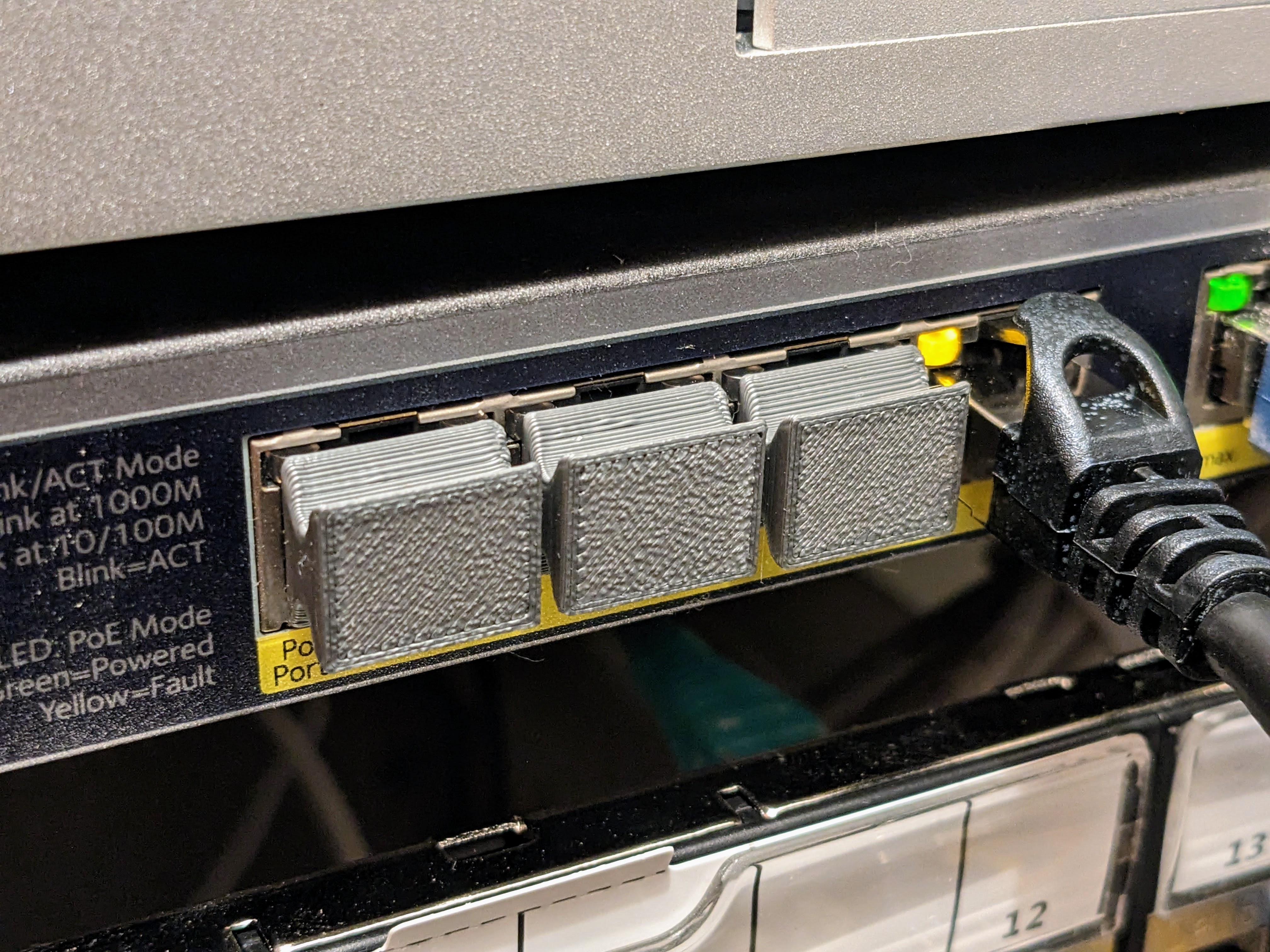 Ethernet Plug with Pull Tab by GeneralDon | Download free STL model ...