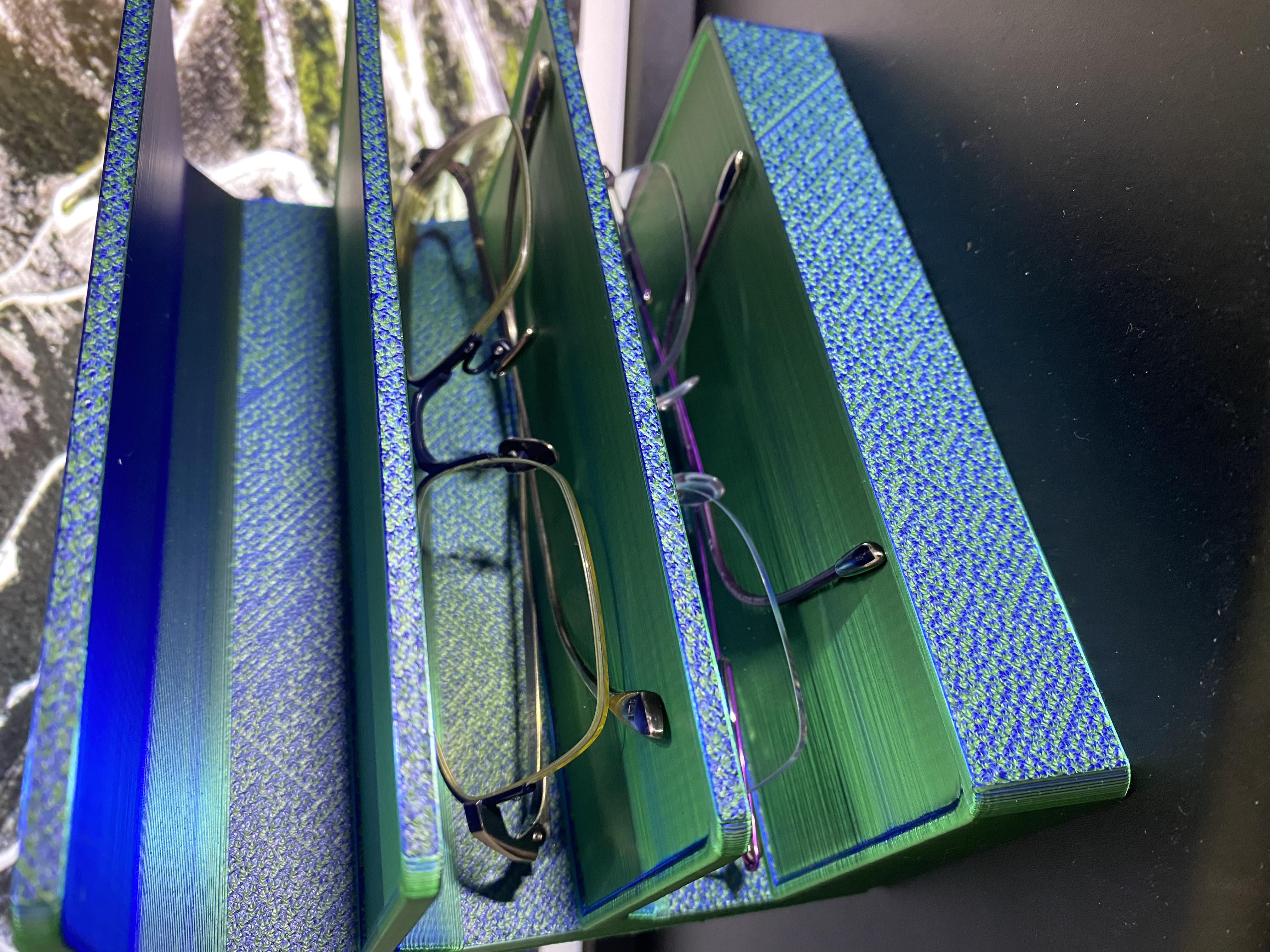 Sturdy glasses shelf by Aravon | Download free STL model | Printables.com
