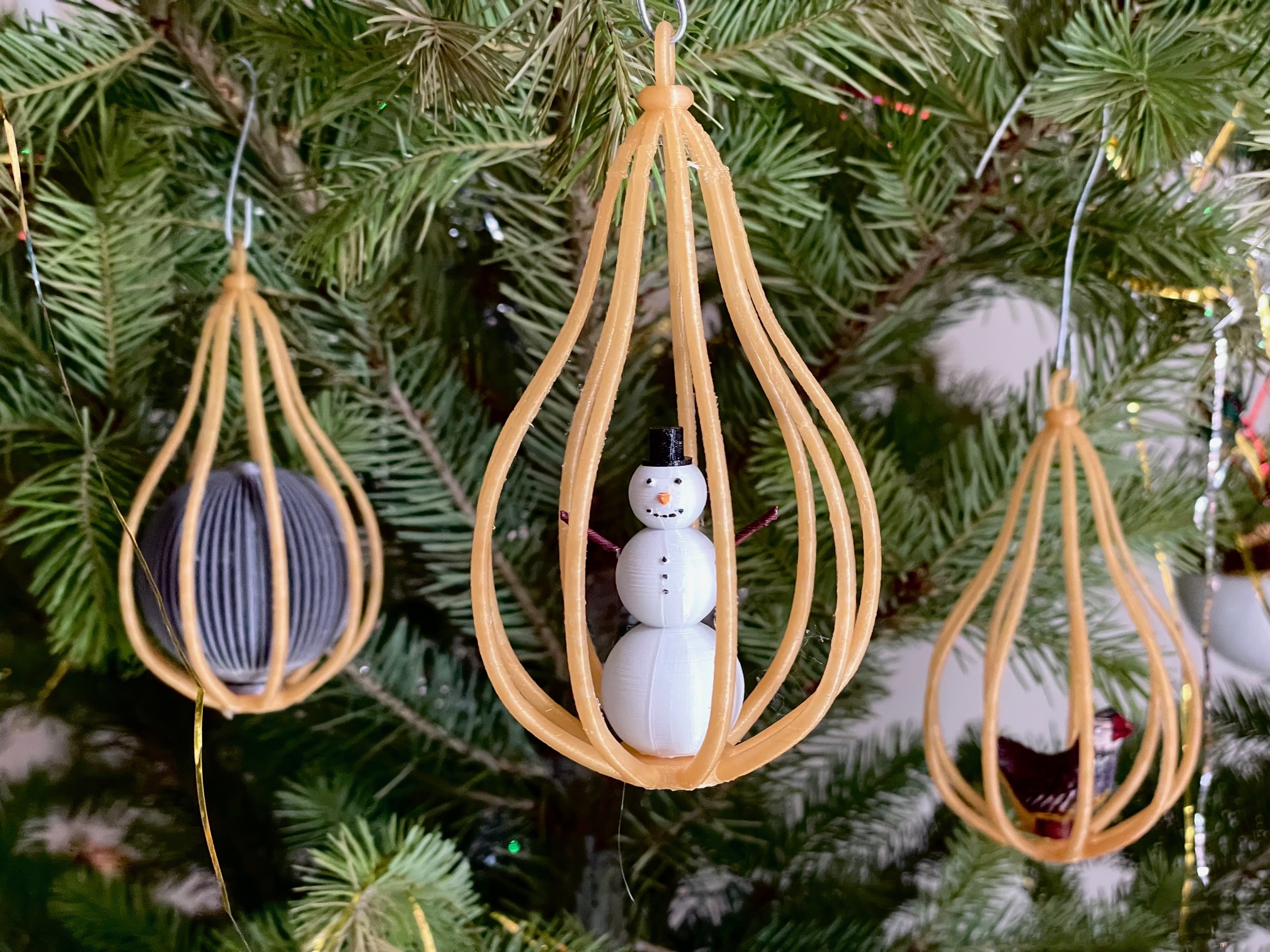Christmas Bauble with inserts by true_dionysus | Download free STL ...