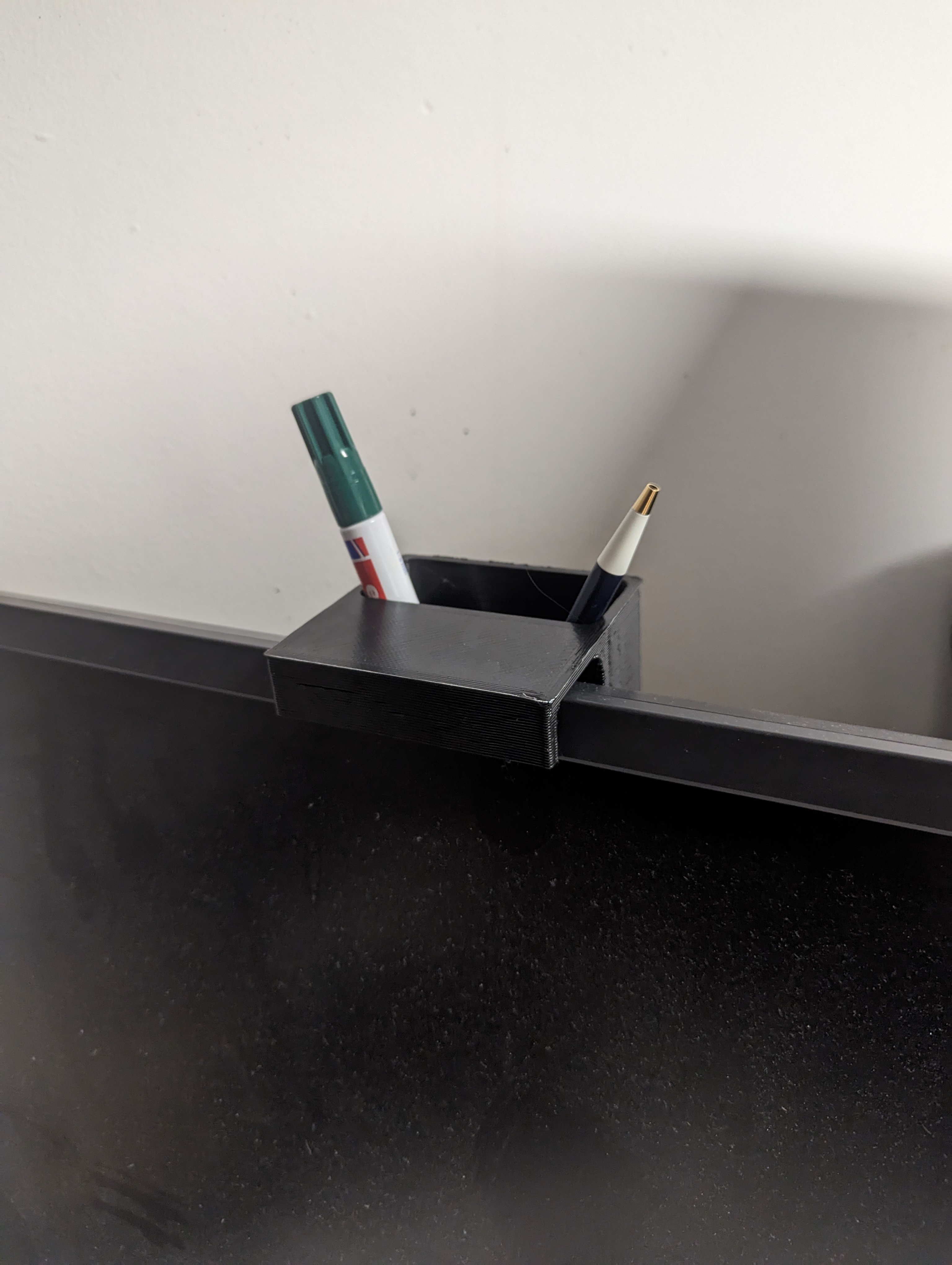 Monitor pen holder robust & large by MayrM | Download free STL model ...