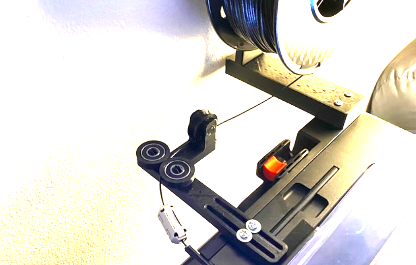 Filament guide 90-degree with rollers by QbitPrime | Download free STL ...