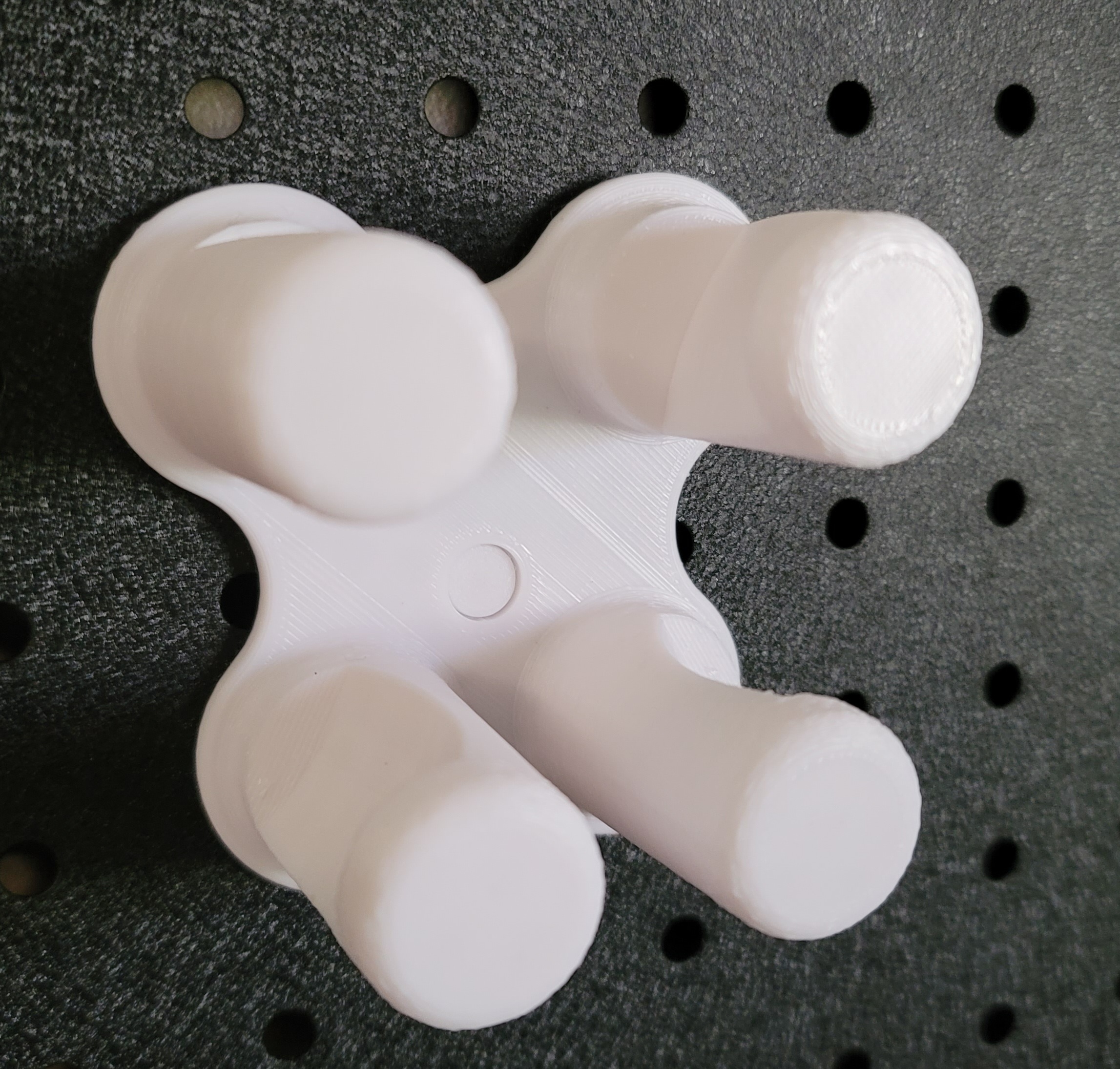 Metal pegboard Quest 2 Controller holder by collywobble | Download free ...