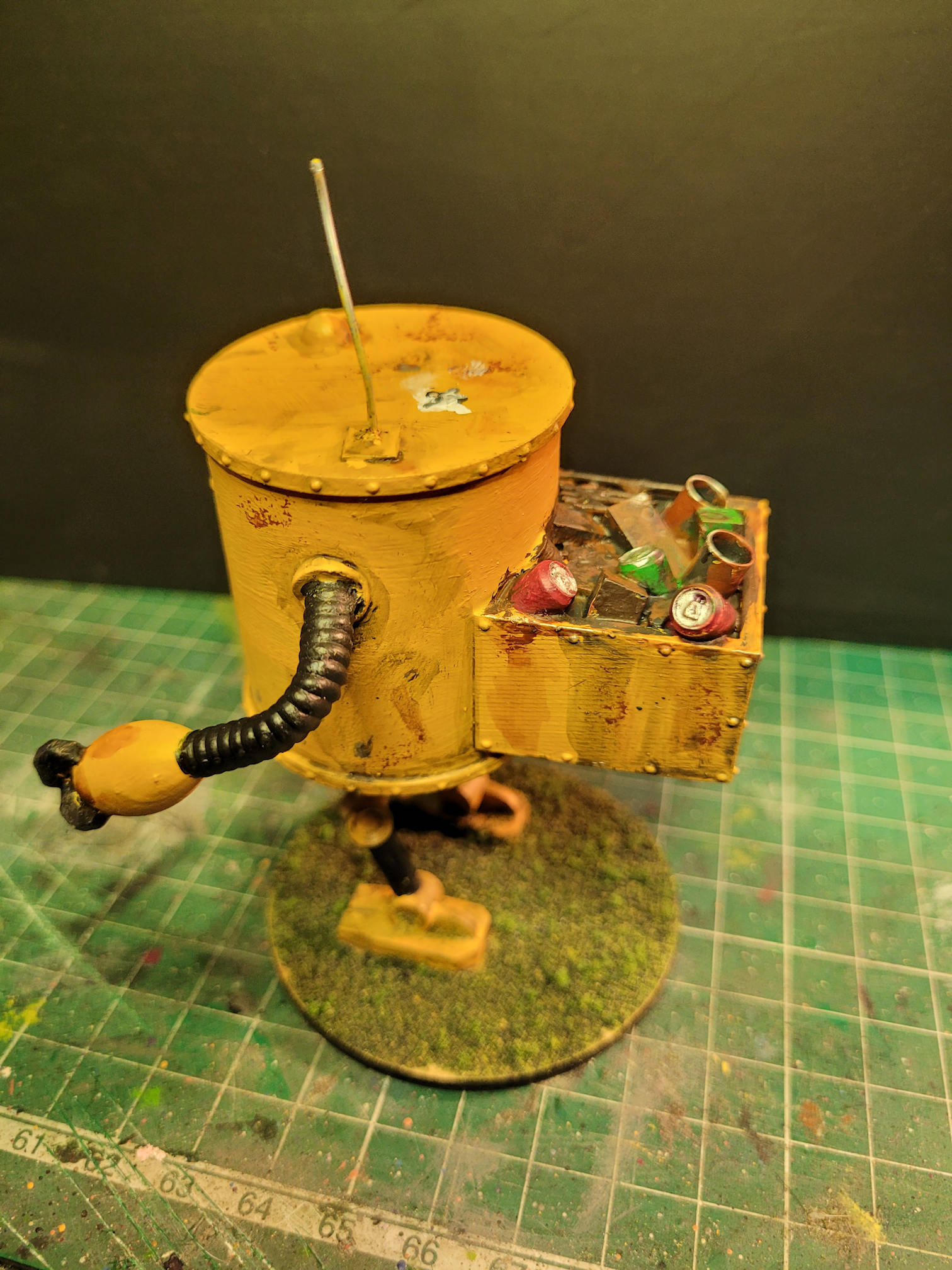 Trash Robot by Fiendrunner | Download free STL model | Printables.com