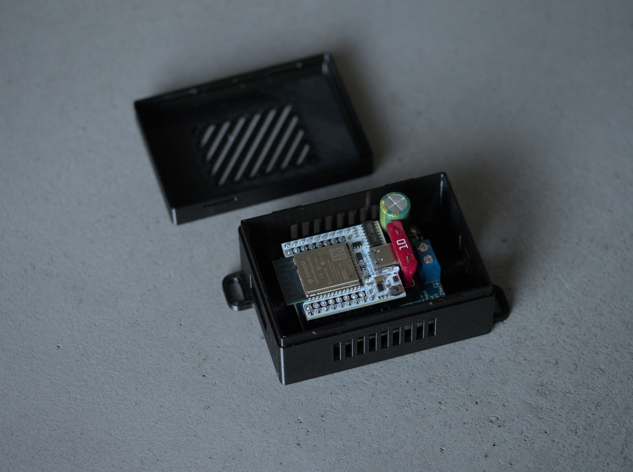 QuinLED-Dig-Uno enclosure by 1k2 | Download free STL model | Printables.com