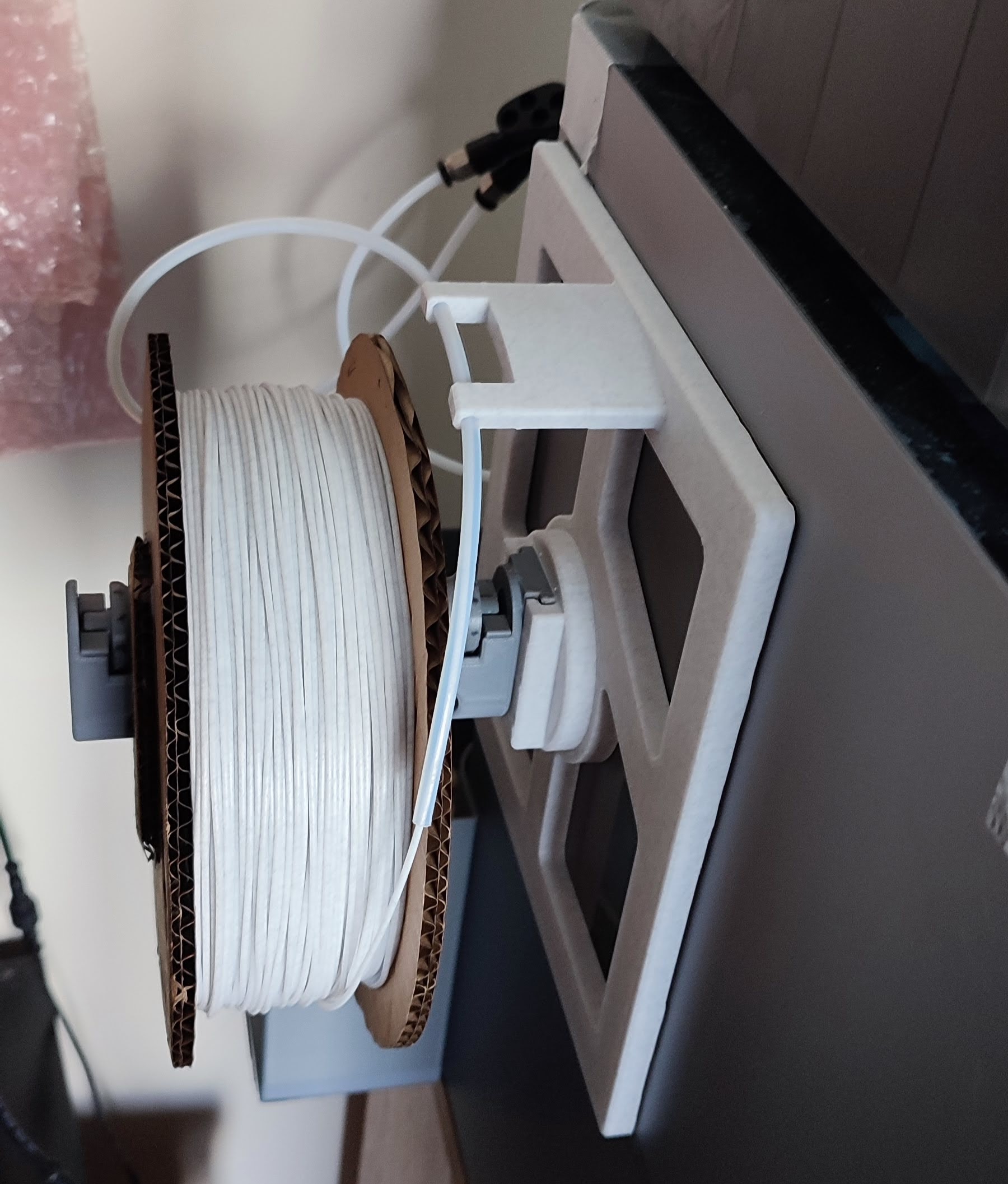 Smooth feeding Bambu X1/X1C side mounted spool holder by golekipro ...