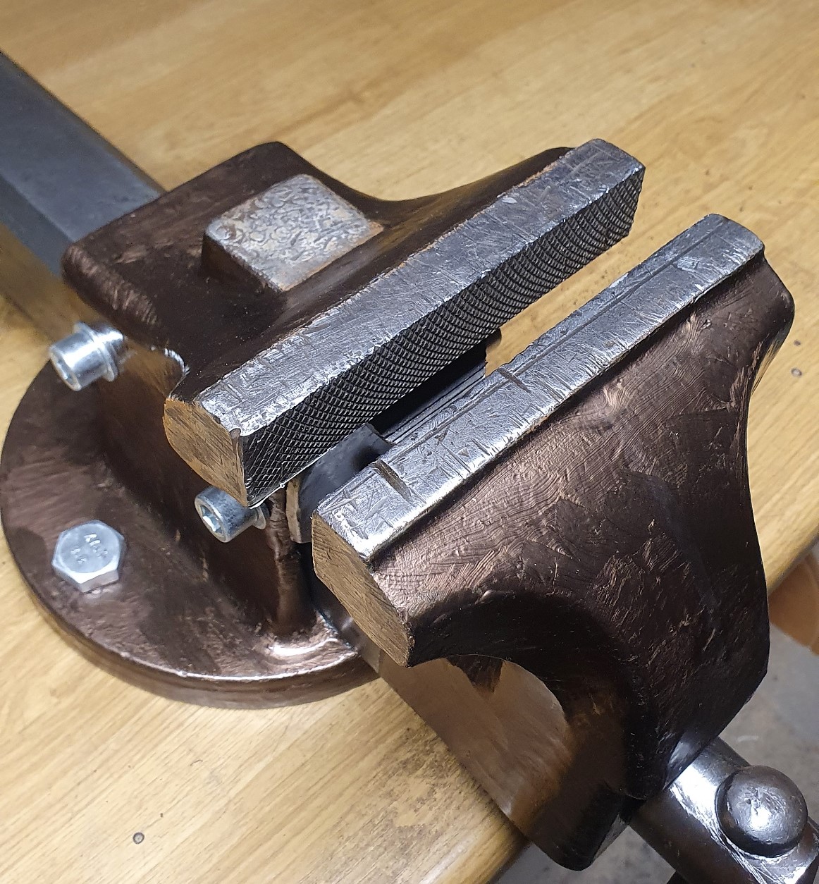 Vice Restoration by Andreas G | Download free STL model | Printables.com