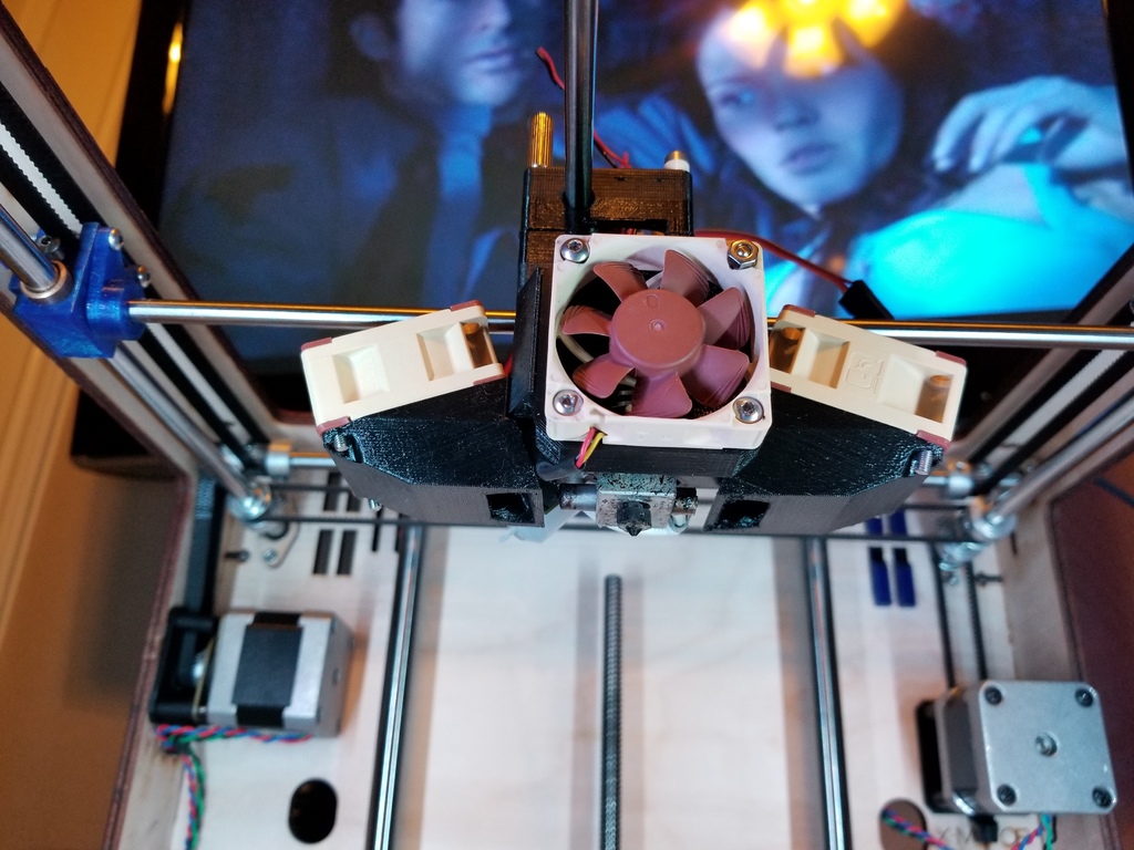 Ultimaker Original Plus with E3D v6, dual fan, and BLTouch print head ...